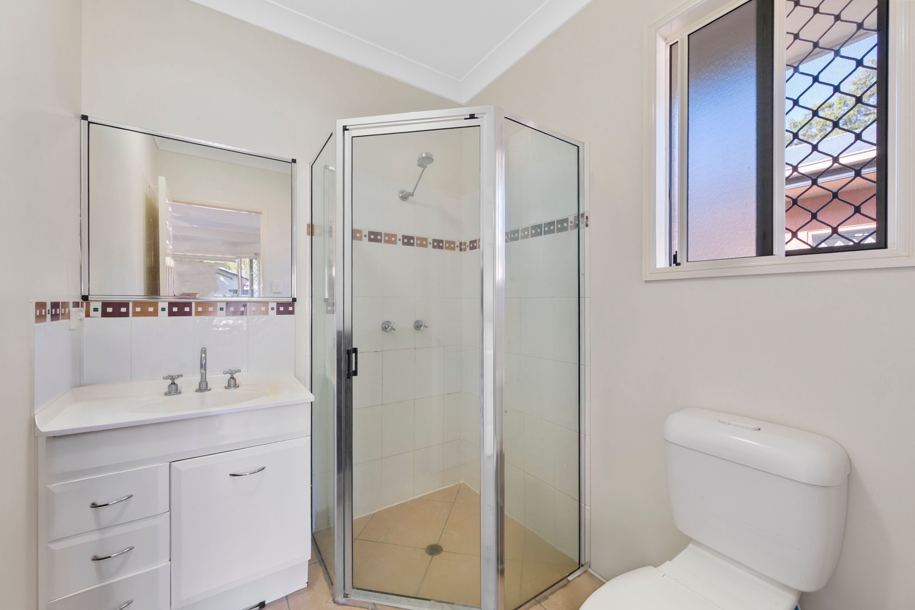6 BRINKLEY Court, Mount Louisa, QLD 4814 - House for Sale - Ray White ...