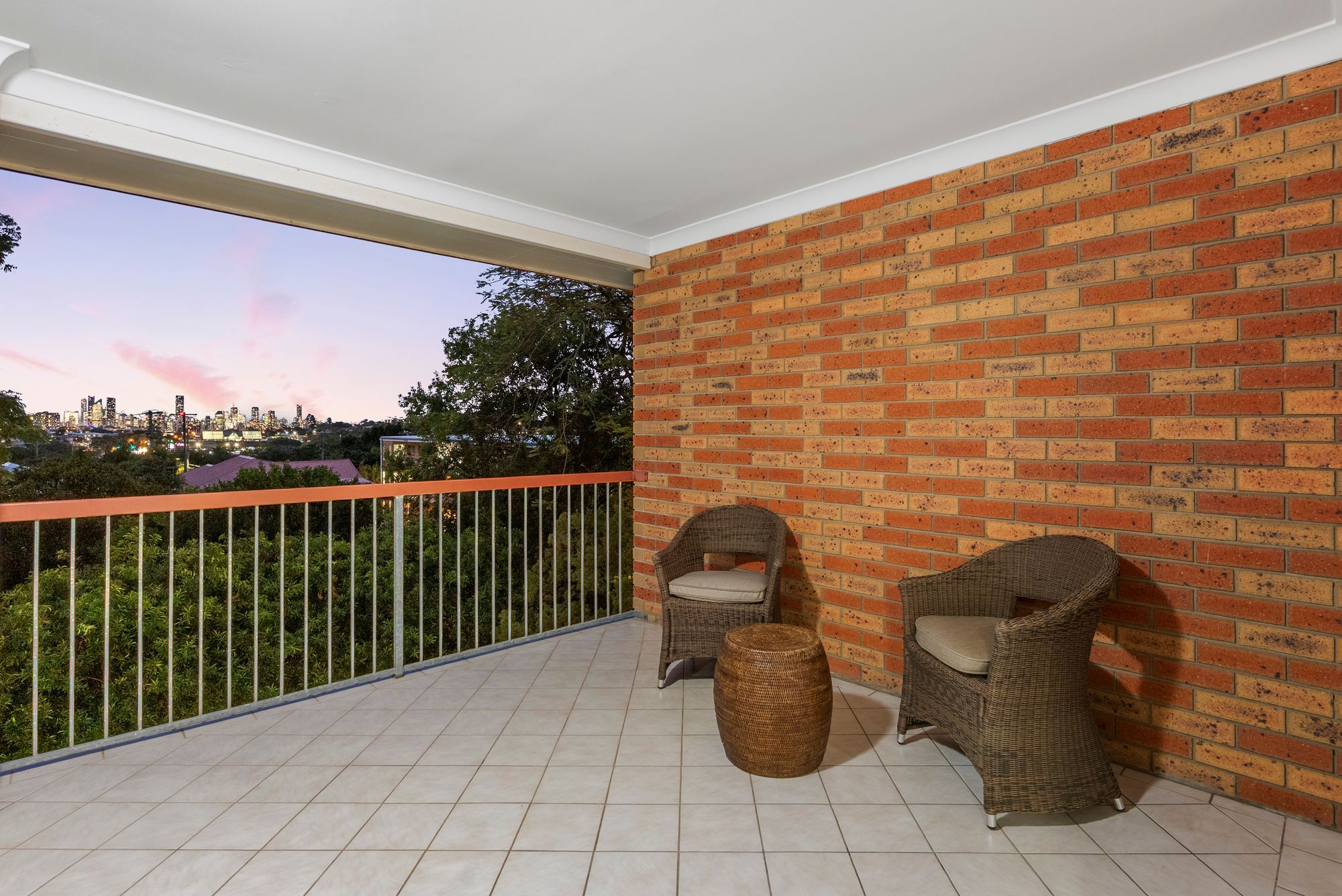 8/37 Crump Street, Holland Park West, QLD 4121 - Sold Apartment - Ray ...