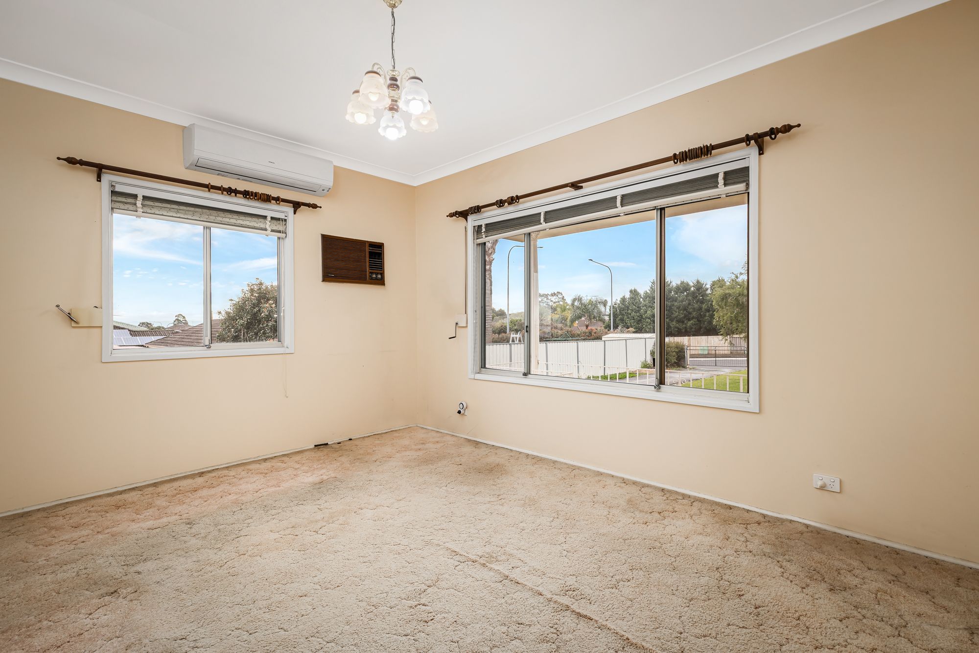 33 Burdekin Road, Quakers Hill, NSW 2763 - Sold House - Ray White ...