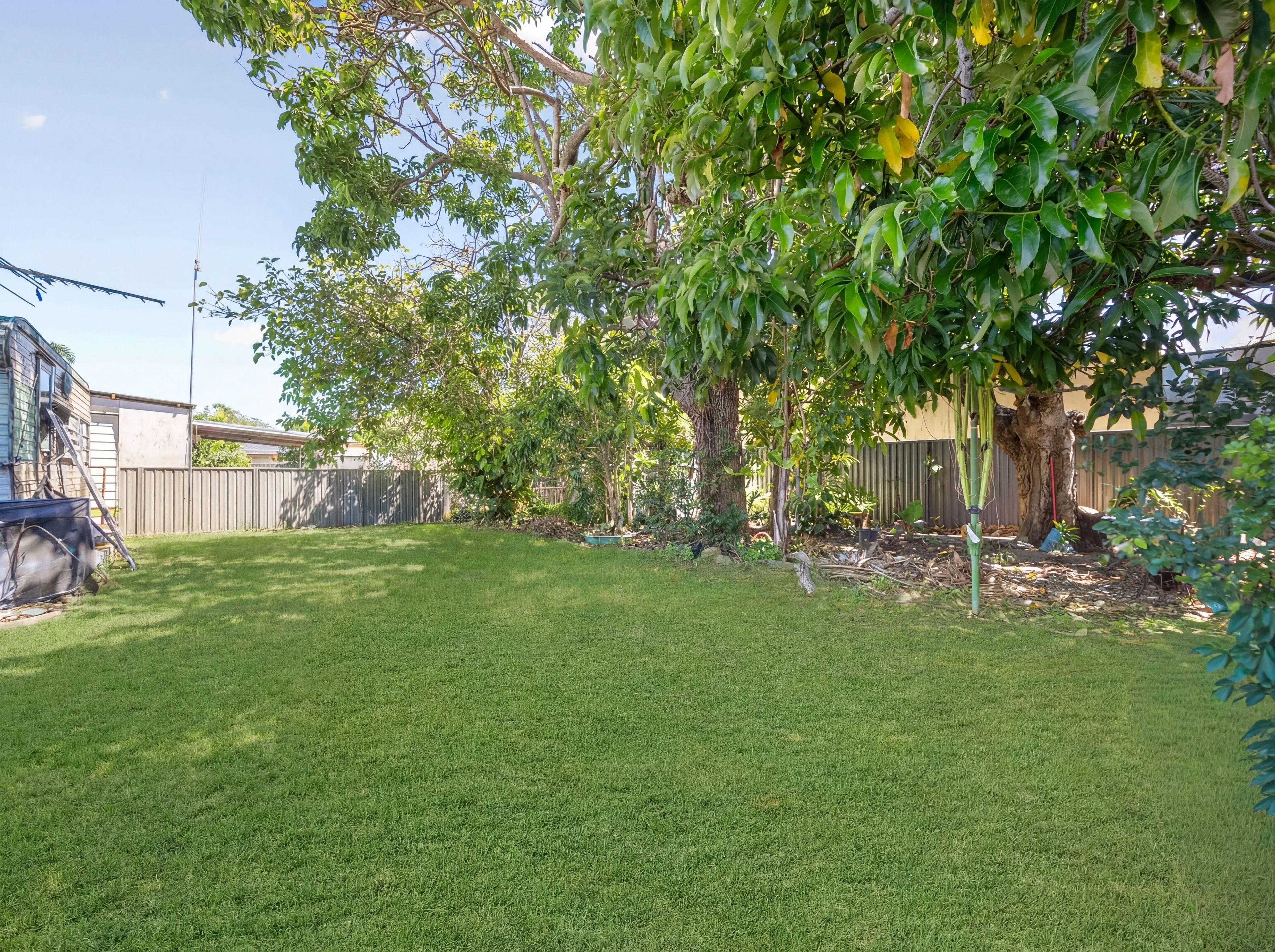 76 Oyster Point Esplanade, Scarborough, QLD 4020 - House for Sale - Ray ...