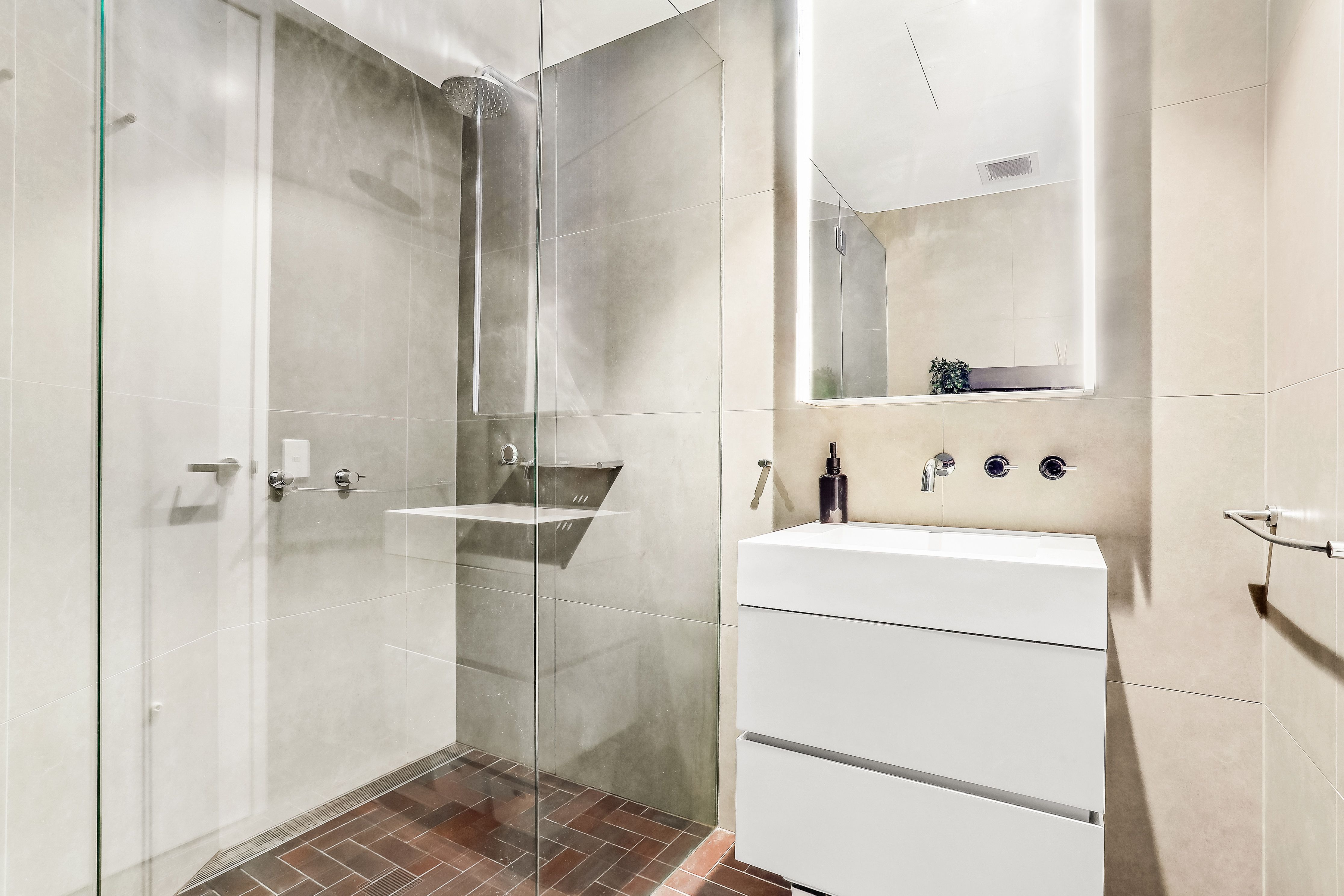 1/18 Huntley Street, Alexandria, NSW 2015 - Apartment for Rent - Ray ...