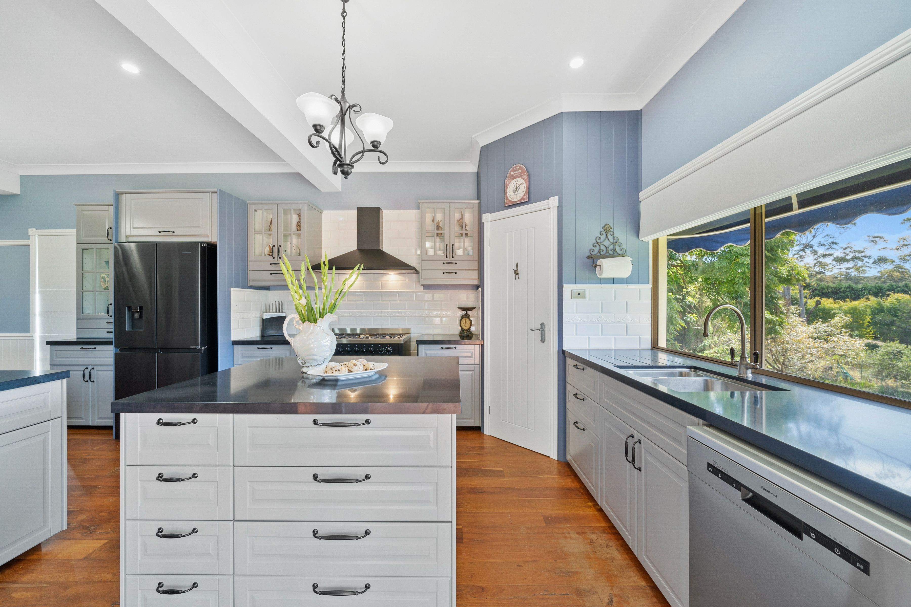 "Jacaranda Manor" - 8-14 St James Court, Tamborine Mountain, QLD 4272 ...