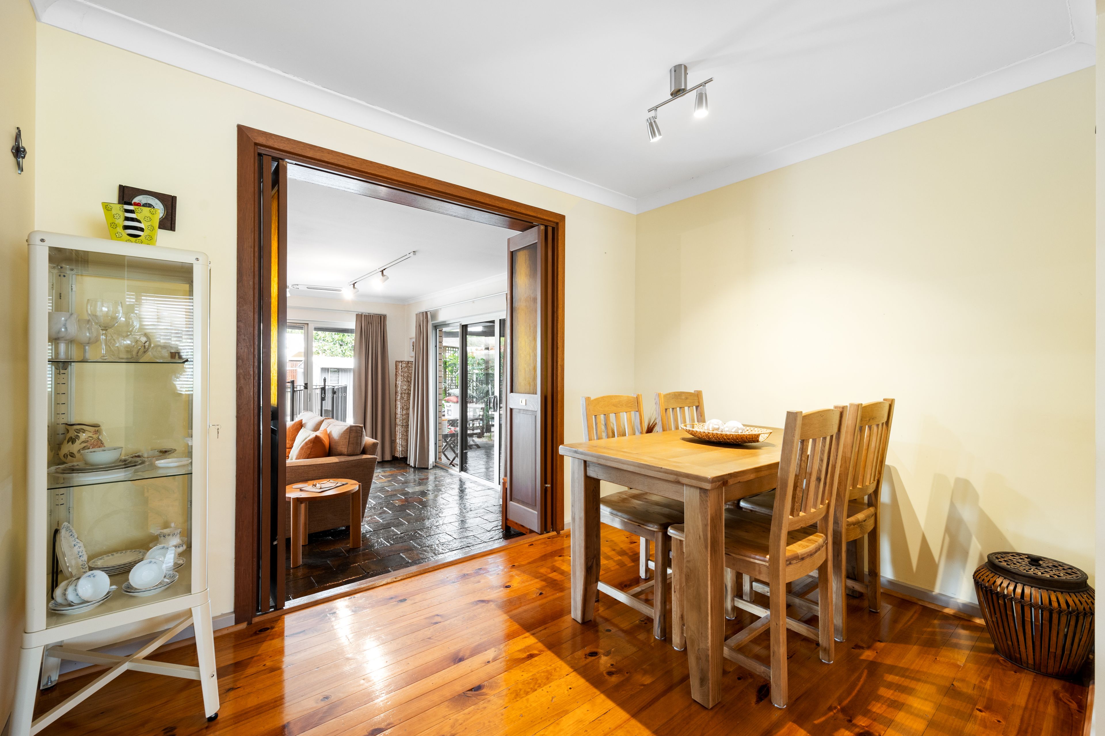 21 Domain Avenue, Para Vista, SA 5093 - Sold House - Ray White Walkerville