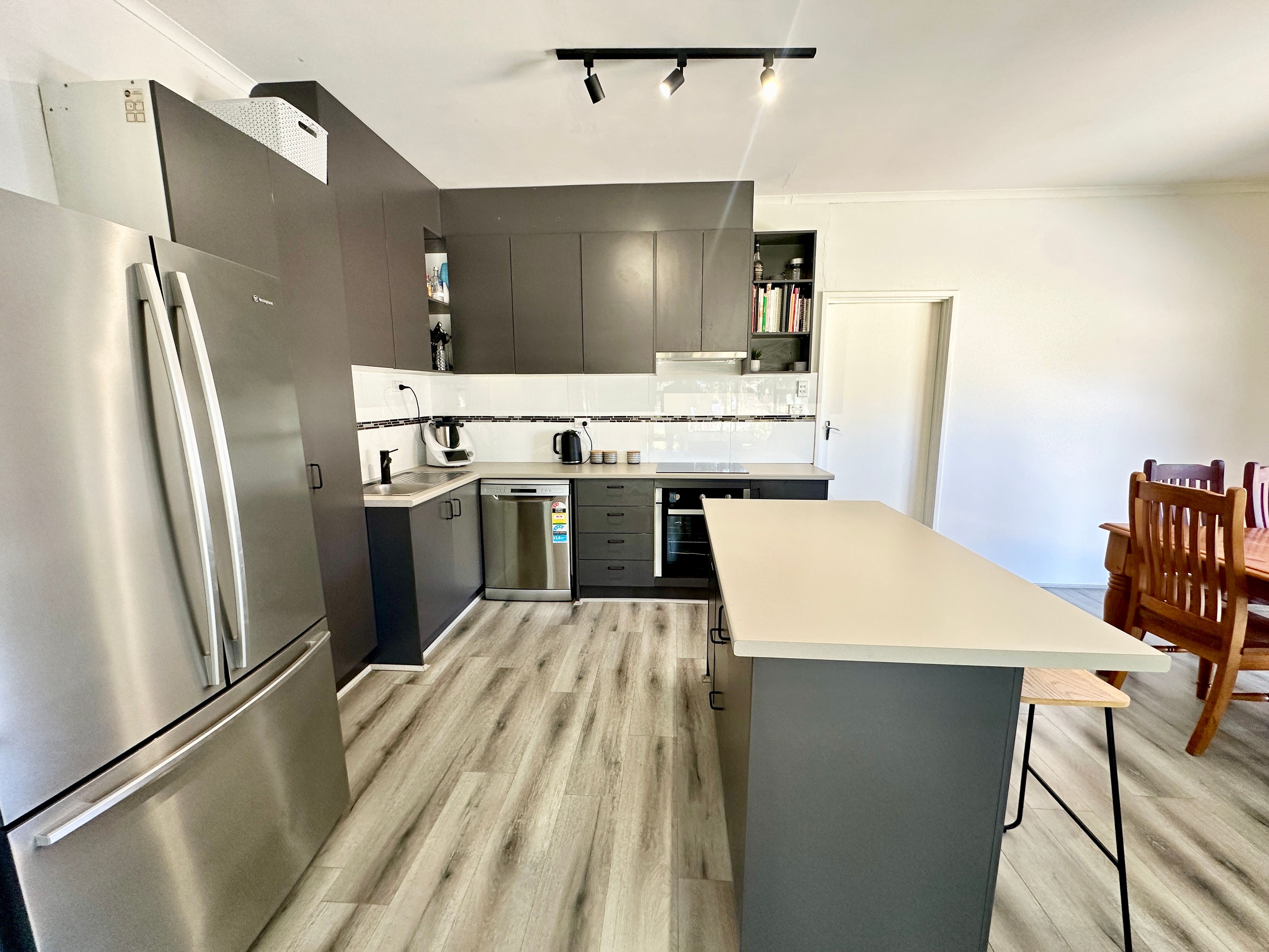 112 Ramsay Terrace, Bordertown, SA 5268 - Sold House - Ray White ...