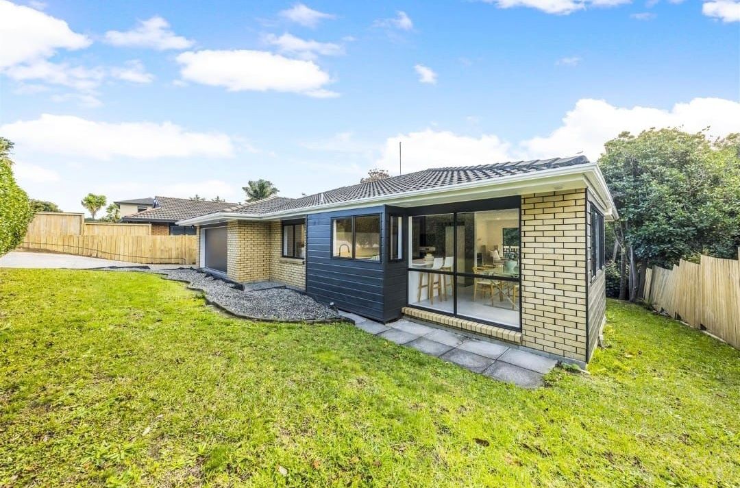 43 Ewhurst Place, Goodwood Heights, Manukau City 2105 - Sold House ...