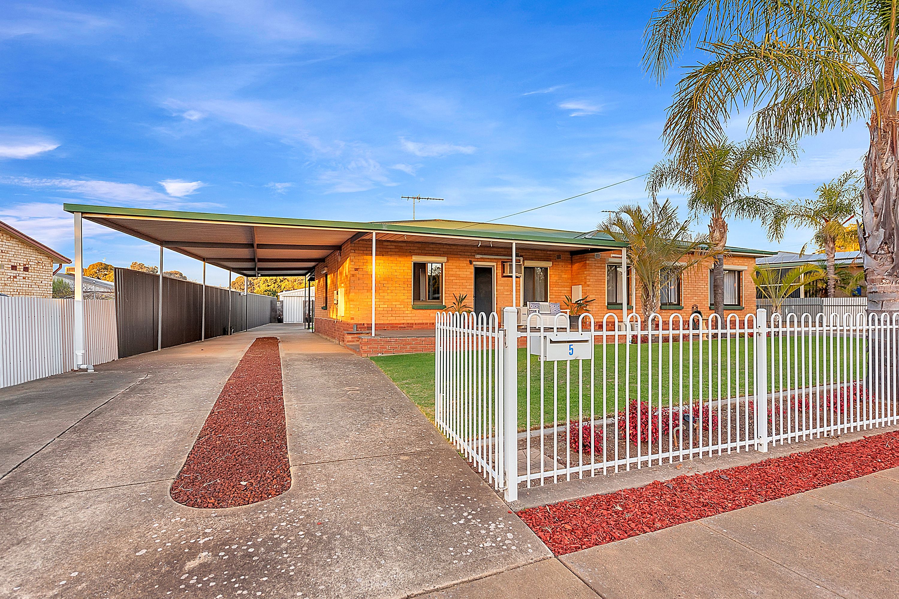 5 Chilmark Street, Elizabeth Vale, SA 5112 - Sold House - Ray White ...