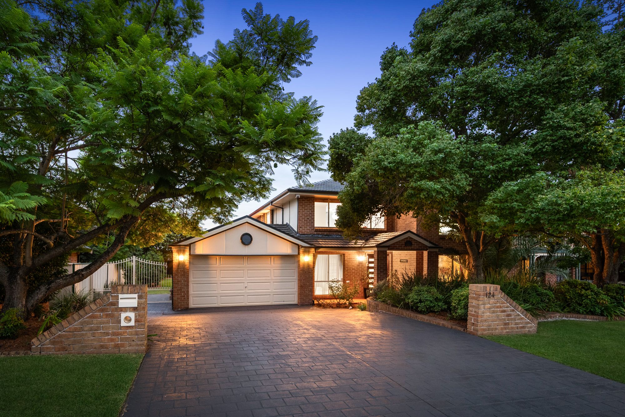 124 Sir John Jamison Circuit, Glenmore Park, NSW 2745 - Sold House ...
