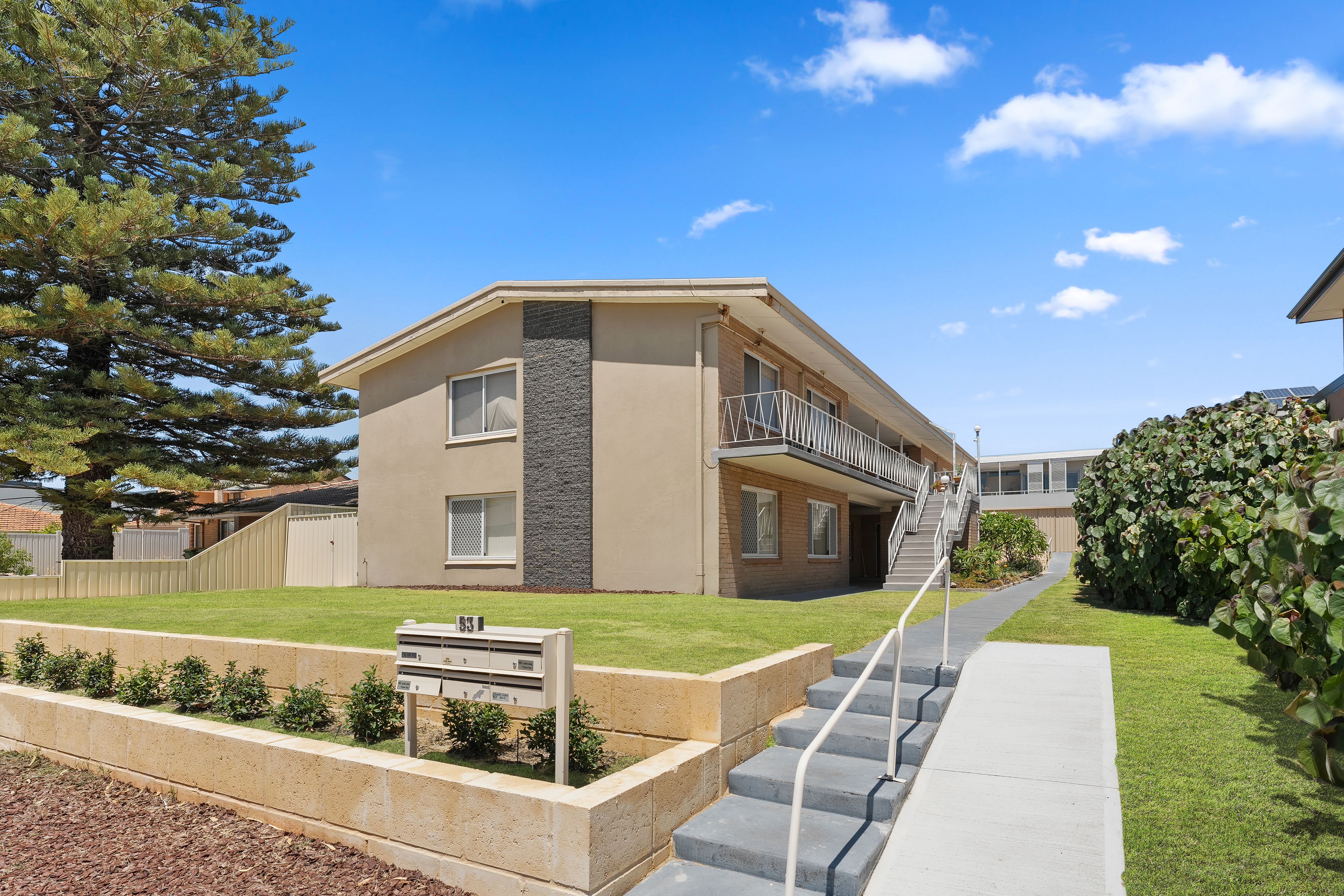 2/53 Harrison Street, Rockingham, WA 6168 - Sold Unit - Ray White ...