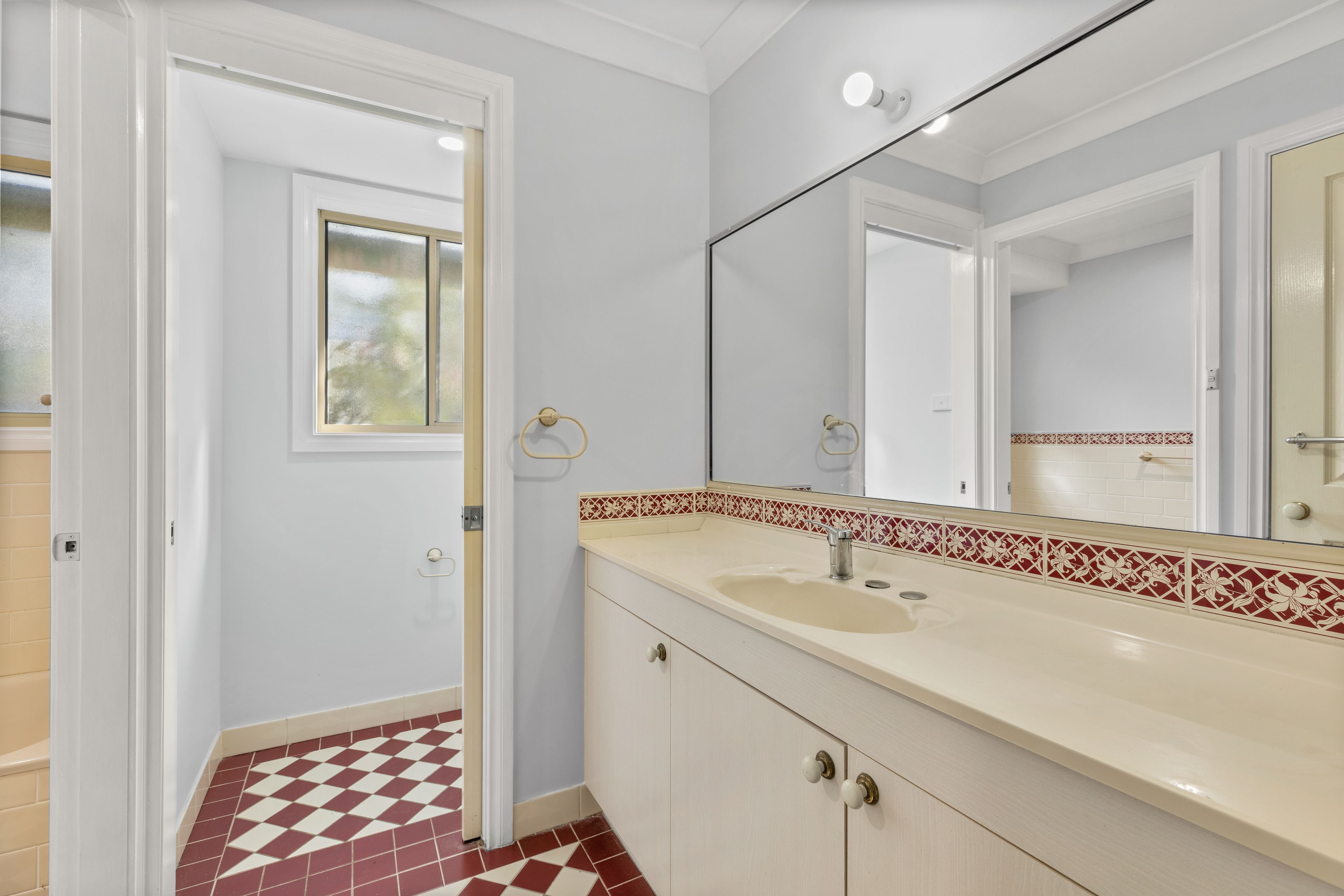 6 Mountain Ash Place, Worrigee, NSW 2540 - Leased House - Ray White ...