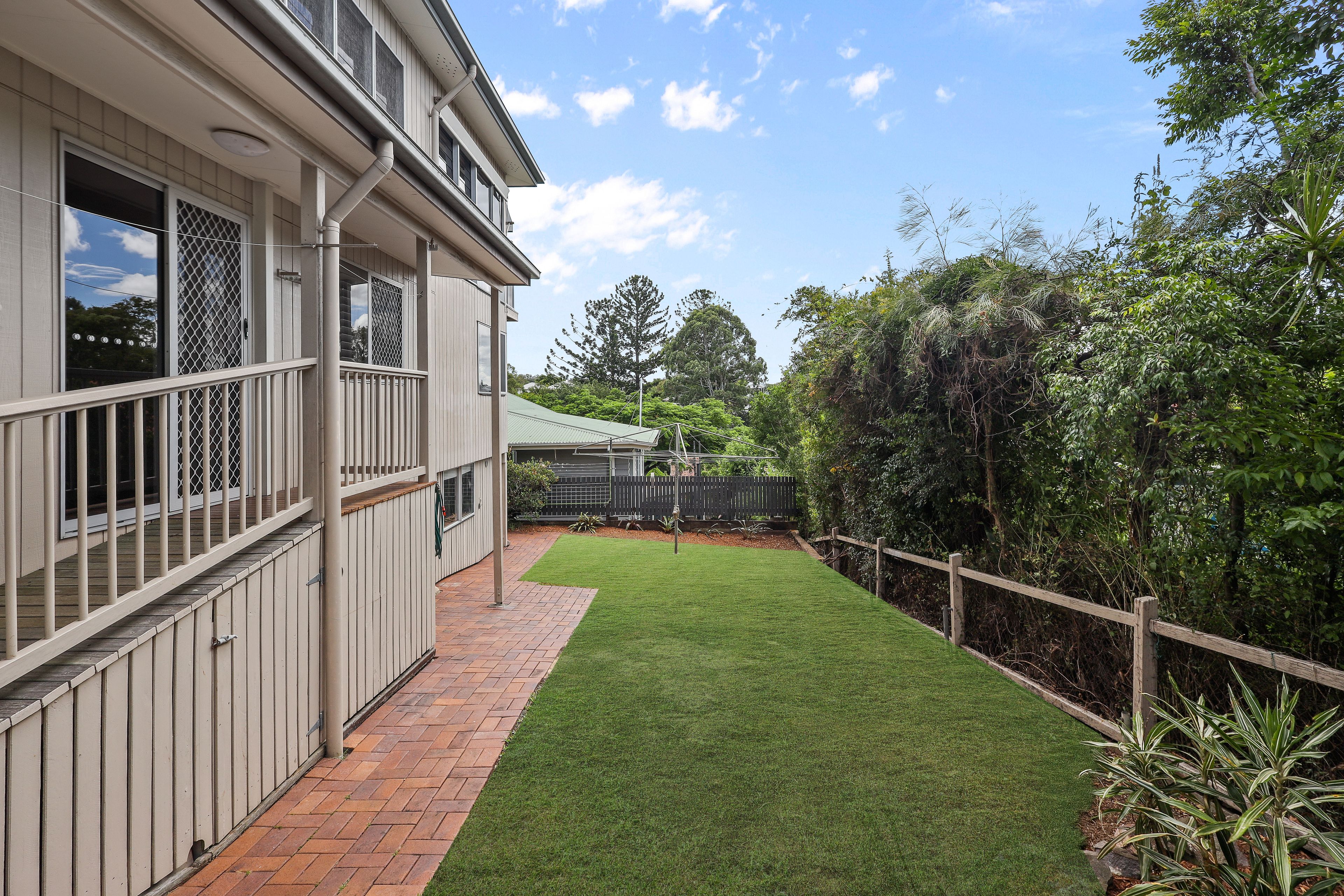 29 Gordon Terrace, Indooroopilly, QLD 4068 - Sold House - Ray White ...