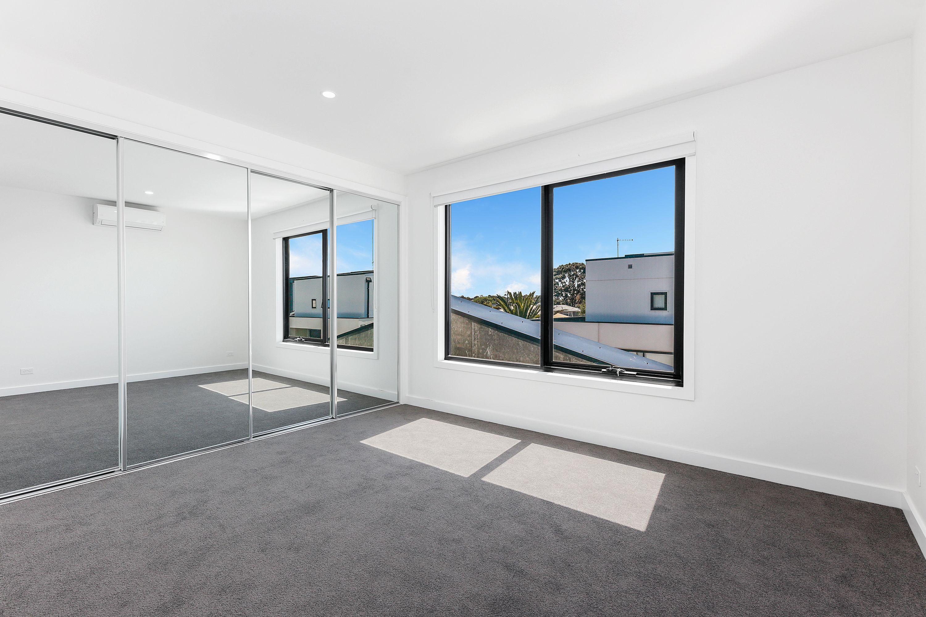 21/5-7 Manikato Avenue, Mordialloc, VIC 3195 - Leased Townhouse - Ray ...