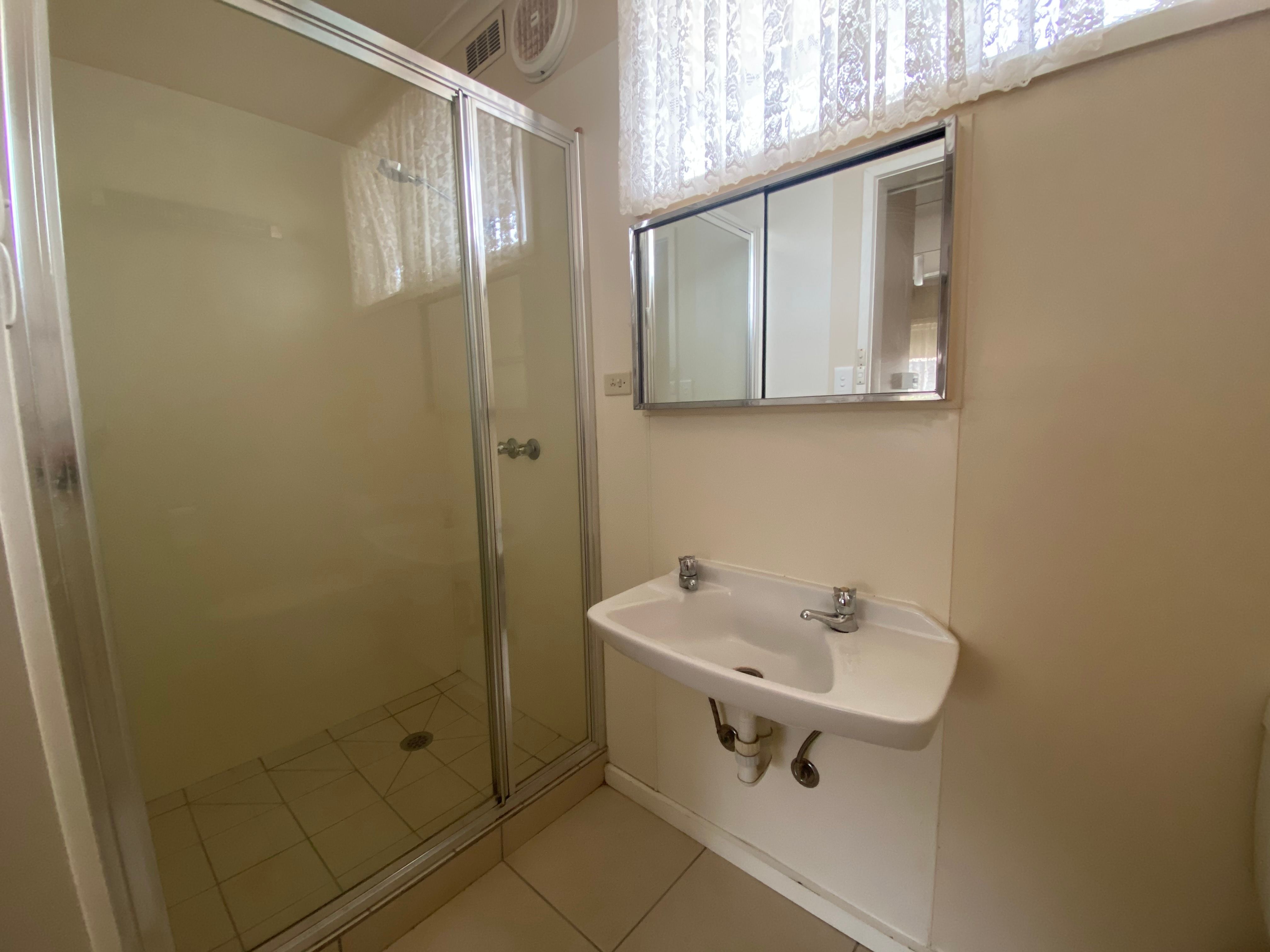 2/1 Long Street, Swan Hill, VIC 3585 - Leased Unit - Ray White Swan Hill