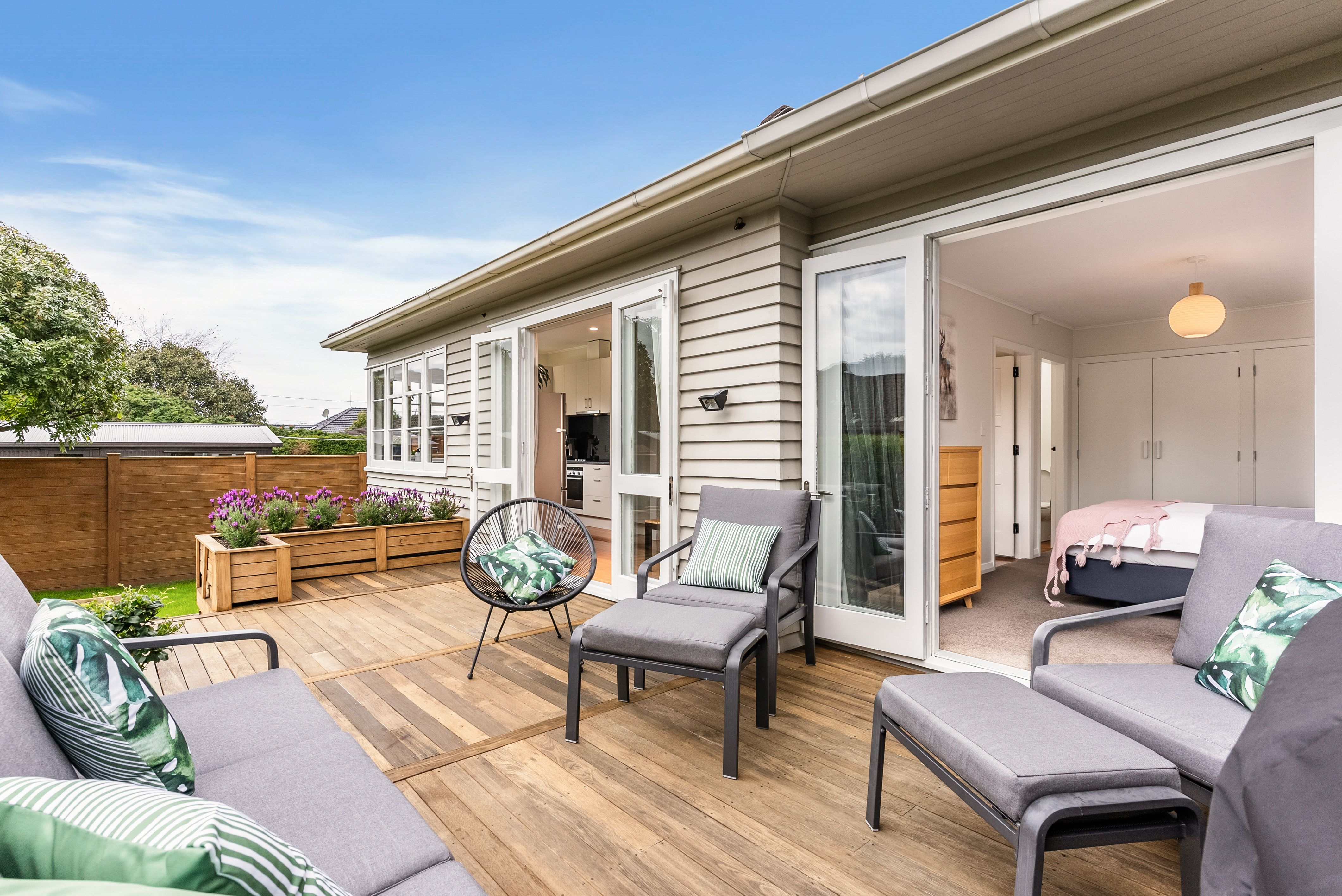 180 Mount Smart Road, Onehunga, Auckland City 1061 - Sold House - Ray ...