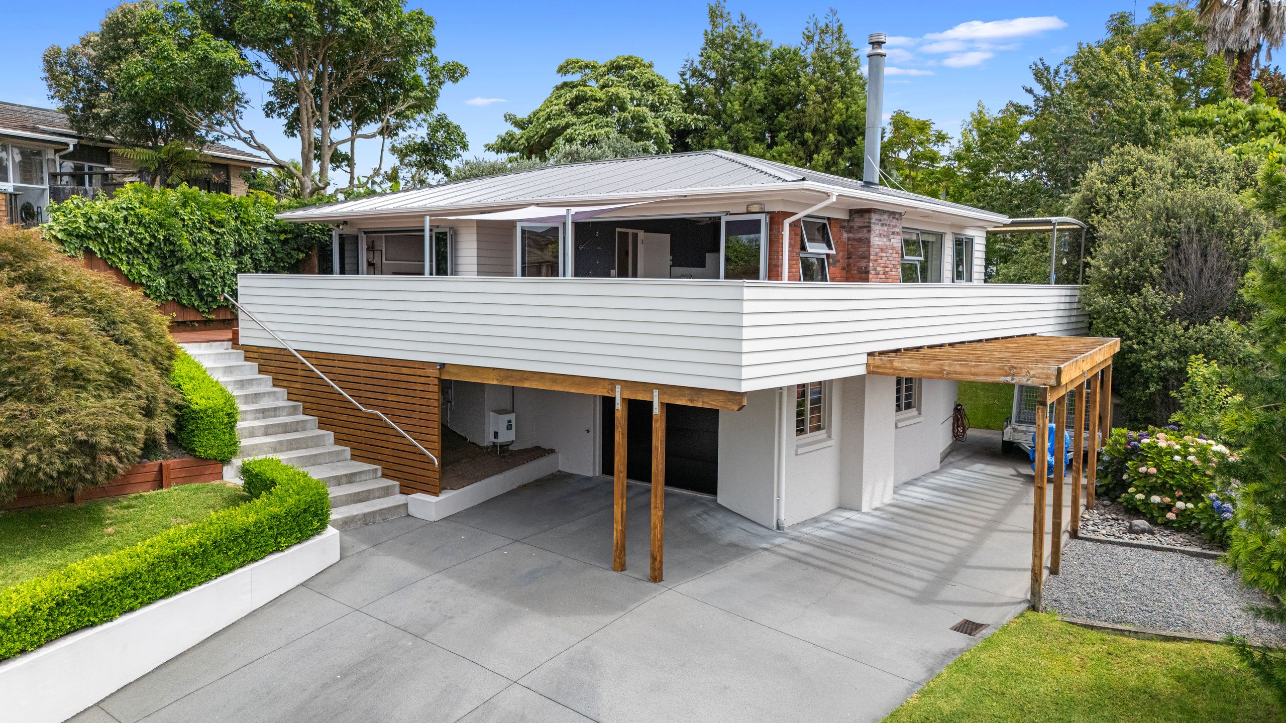 140 Bellevue Road, Brookfield, Tauranga City 3110 - Sold House - Ray ...