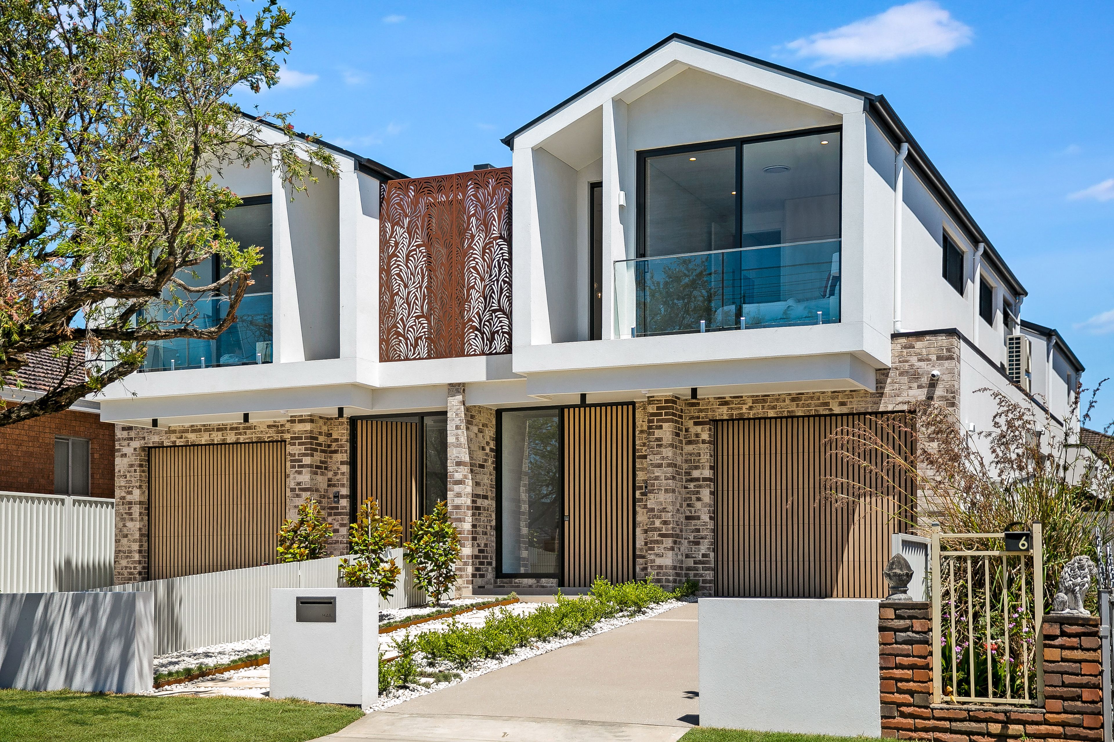 4B Daphne Avenue, Bankstown, NSW 2200 - Sold DuplexSemi-detached - Ray ...