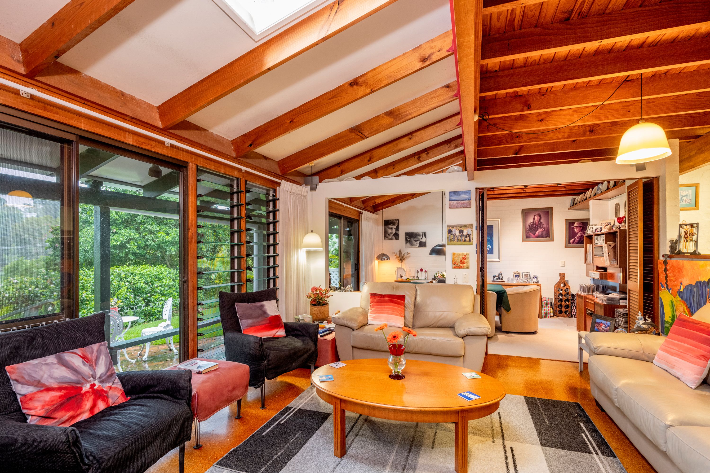 110 Cliveden Avenue, Corinda, QLD 4075 - Sold House - Ray White Rural ...