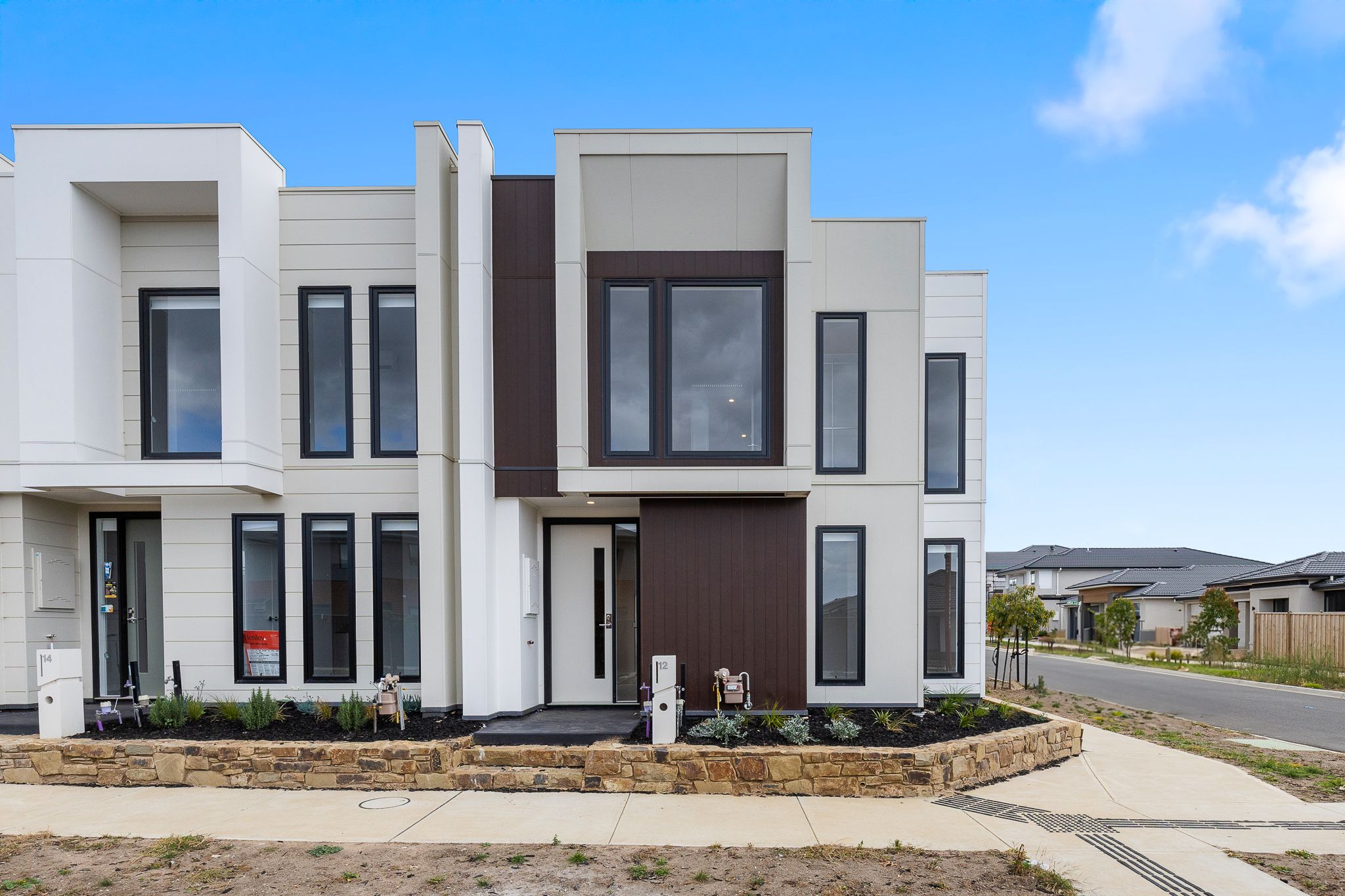 12 Khillari Circuit, Clyde North, VIC 3978 - Leased House - Ray White ...