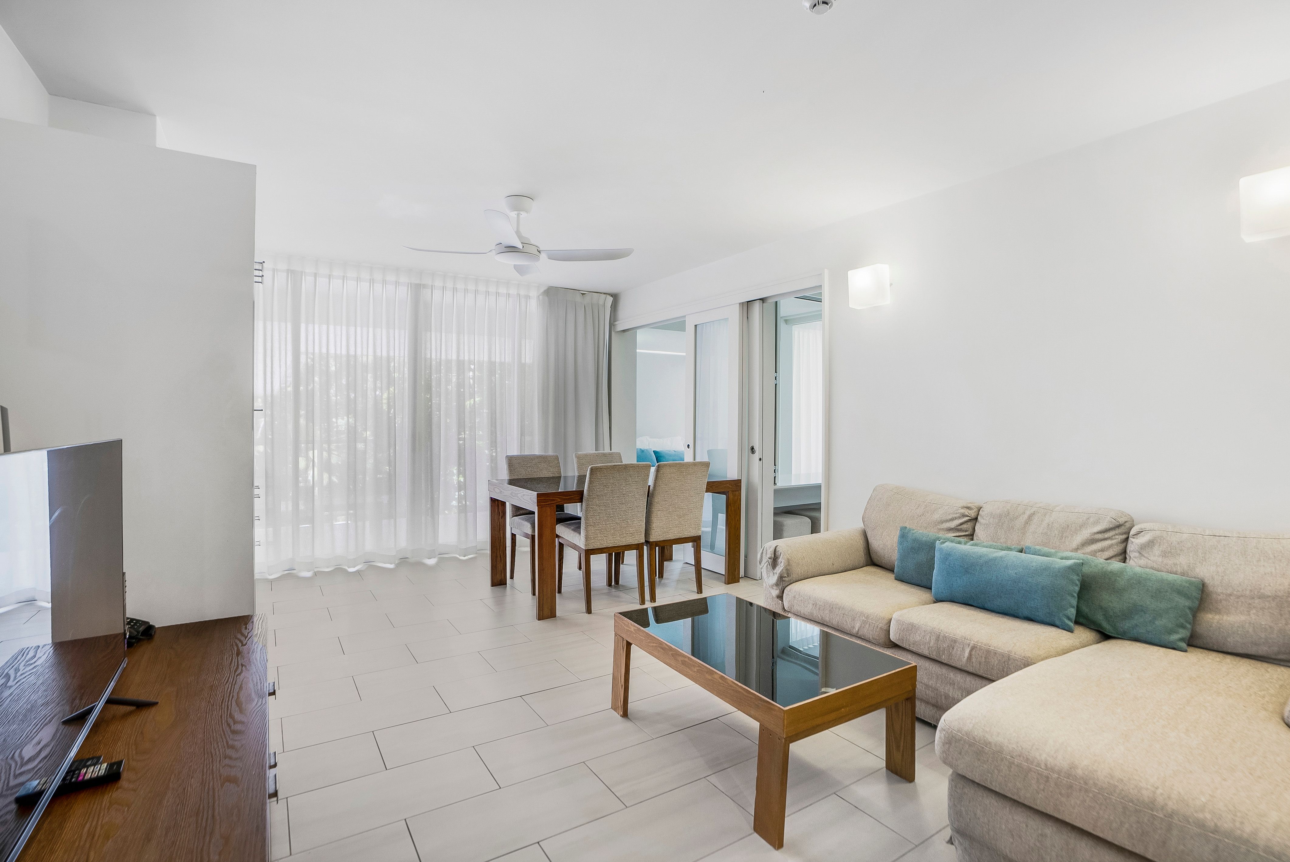 2403/2-22 Veivers Road, Palm Cove, QLD 4879 - Sold Unit - Ray White ...