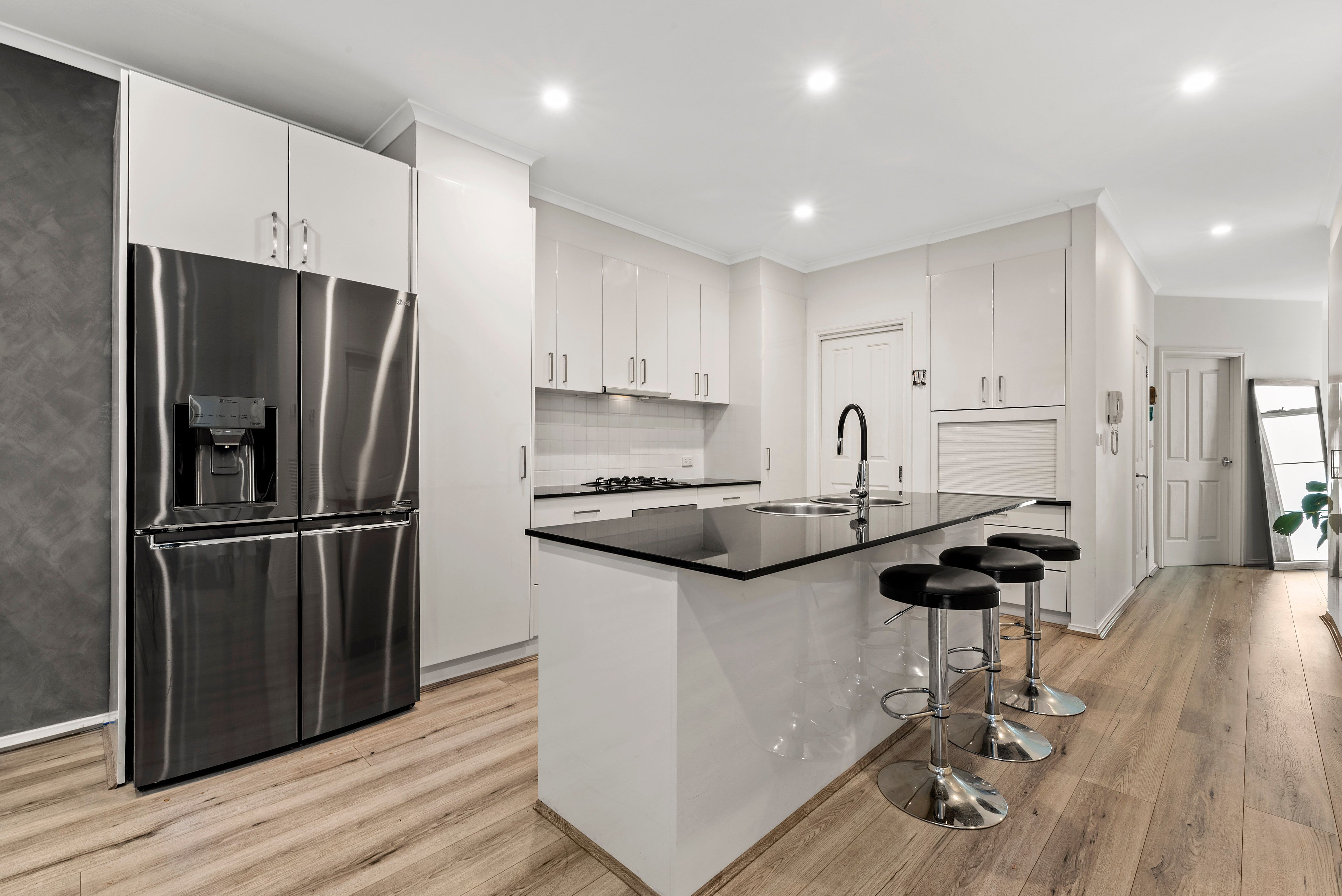 3/28 Cole Crescent, Chadstone, VIC 3148 - Sold Townhouse - Ray White ...