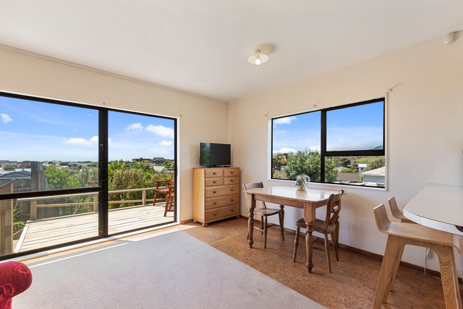 11 Freyberg Crescent, Waikanae Beach, Kapiti Coast District 5036 - Sold ...