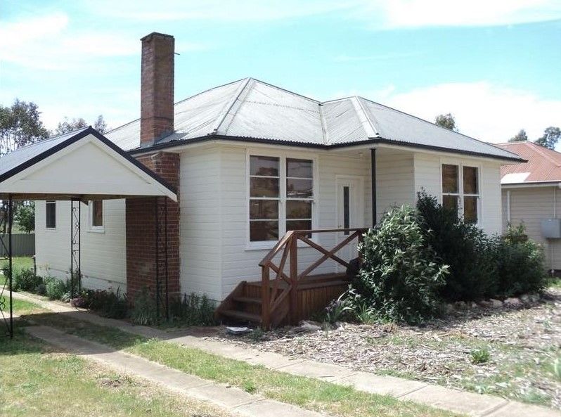 107 Finlay Road, Goulburn, NSW 2580 - Leased House - Ray White Goulburn