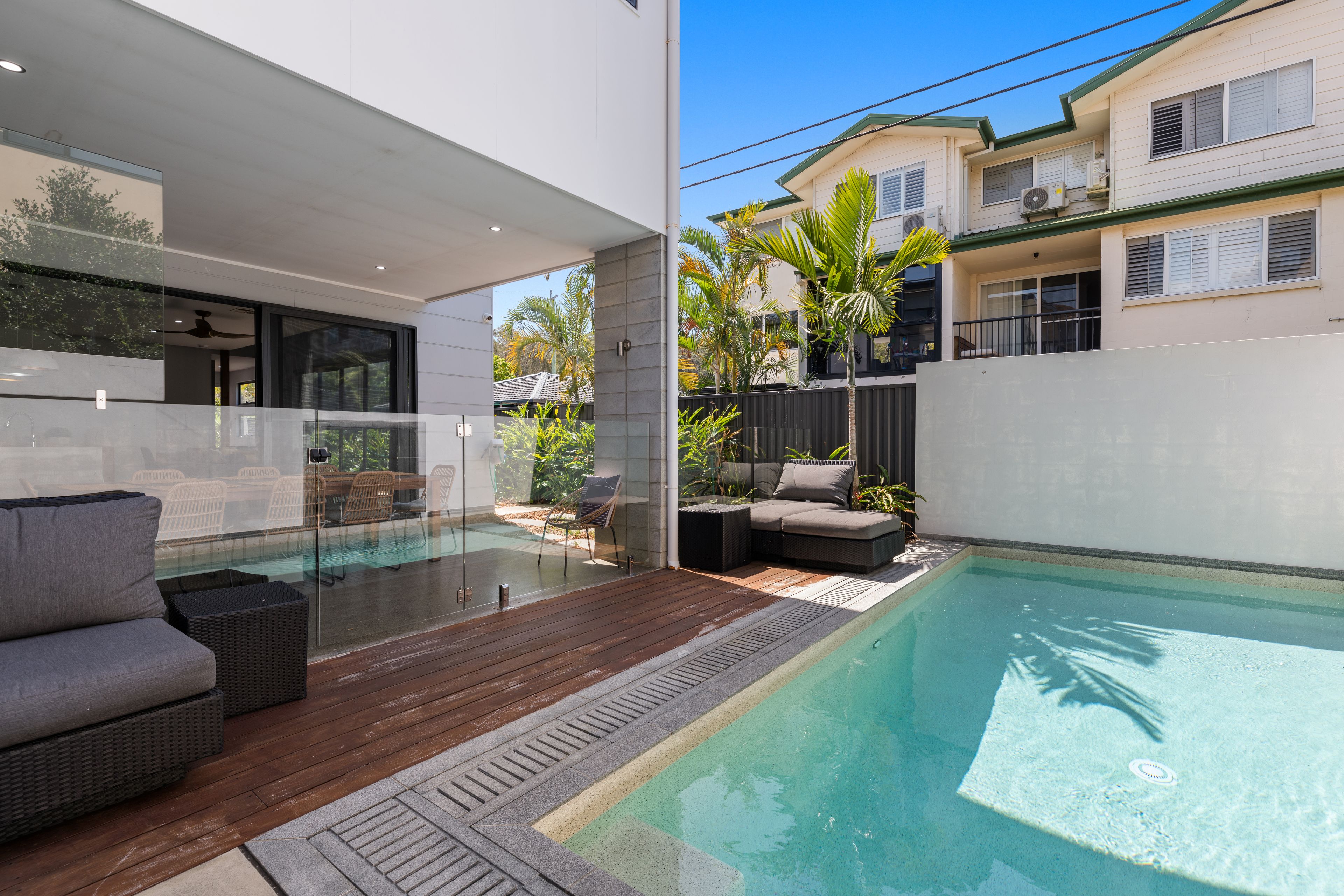 1/16 Ikkina Road, Burleigh Heads, QLD 4220 - Sold DuplexSemi-detached ...