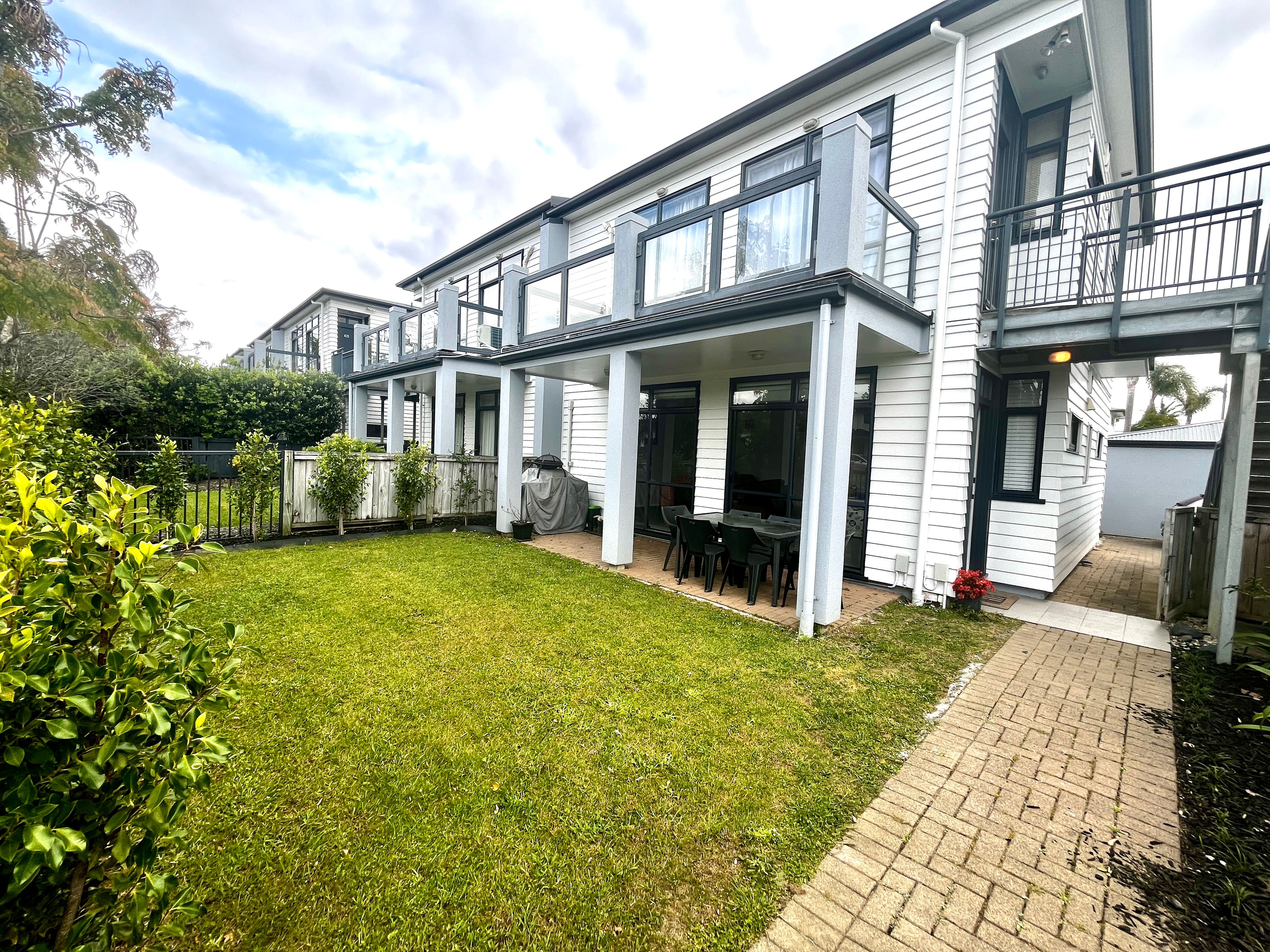 78/2 Armoy Drive, East Tamaki, Manukau City 2013 - Leased House - Ray ...