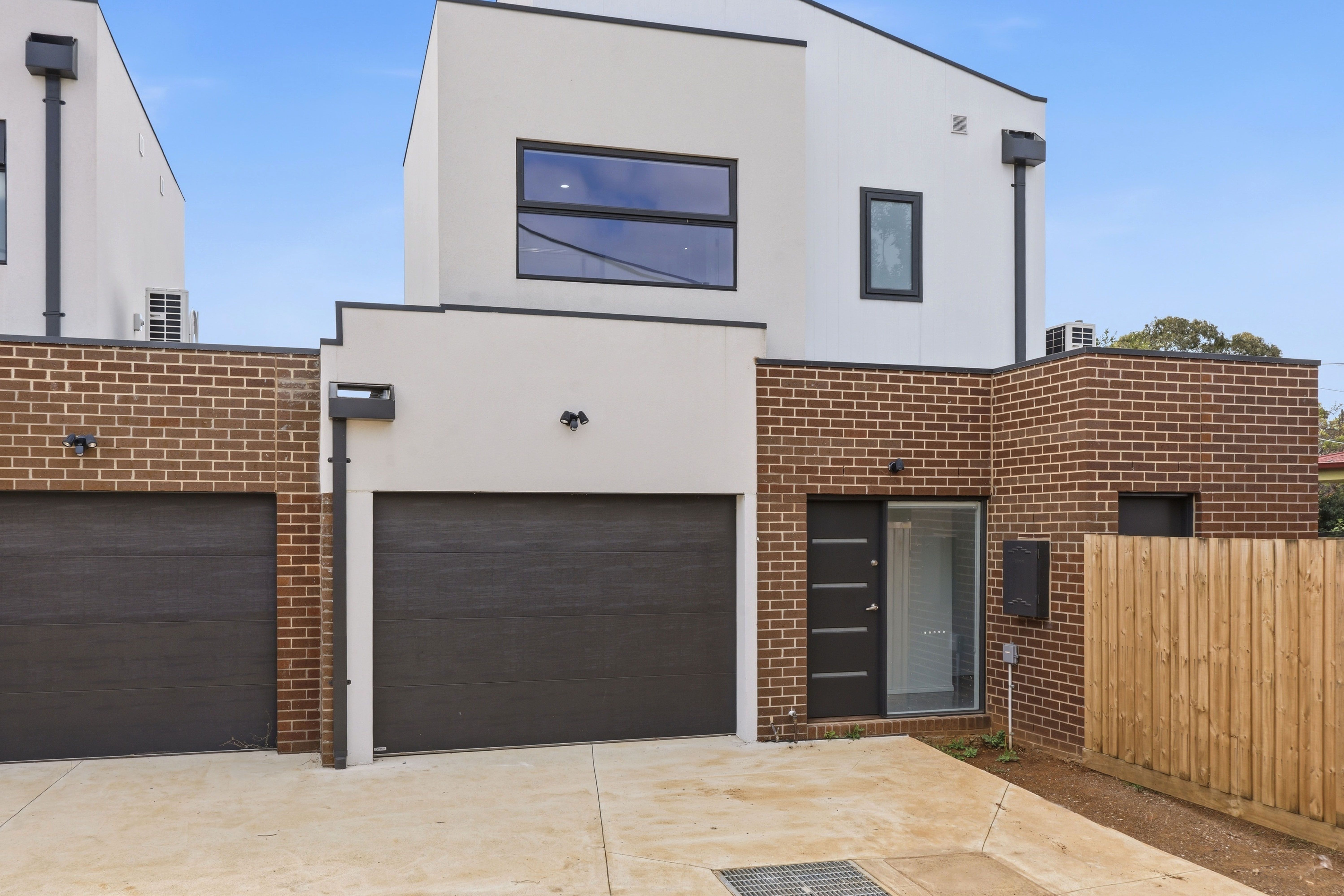 8/17 Mambourin Street, Werribee, VIC 3030 - Leased House - Ray White ...