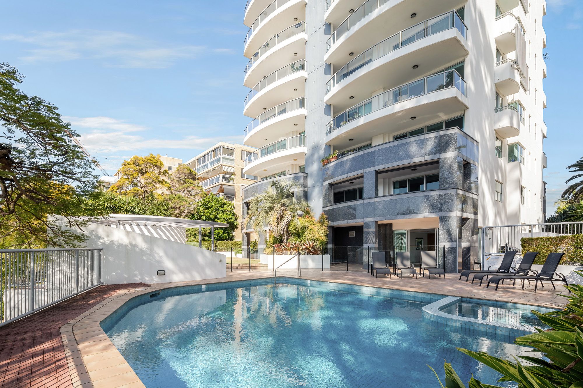 4/100 Macquarie Street, St Lucia, QLD 4067 - Sold Unit - Ray White Toowong