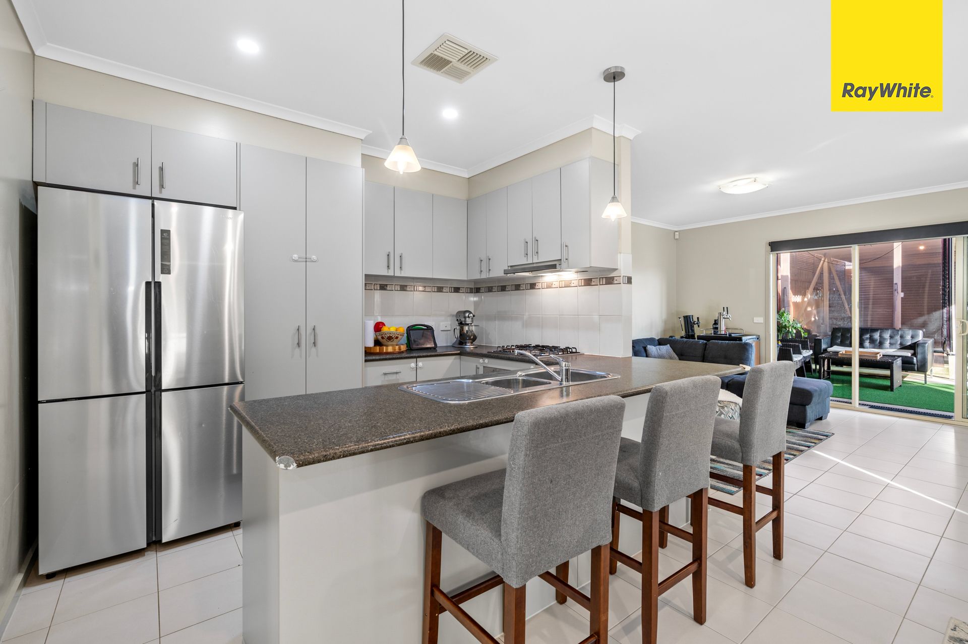 10 Kim Lane, HARKNESS, VIC 3337 - Sold Townhouse - Ray White Melton