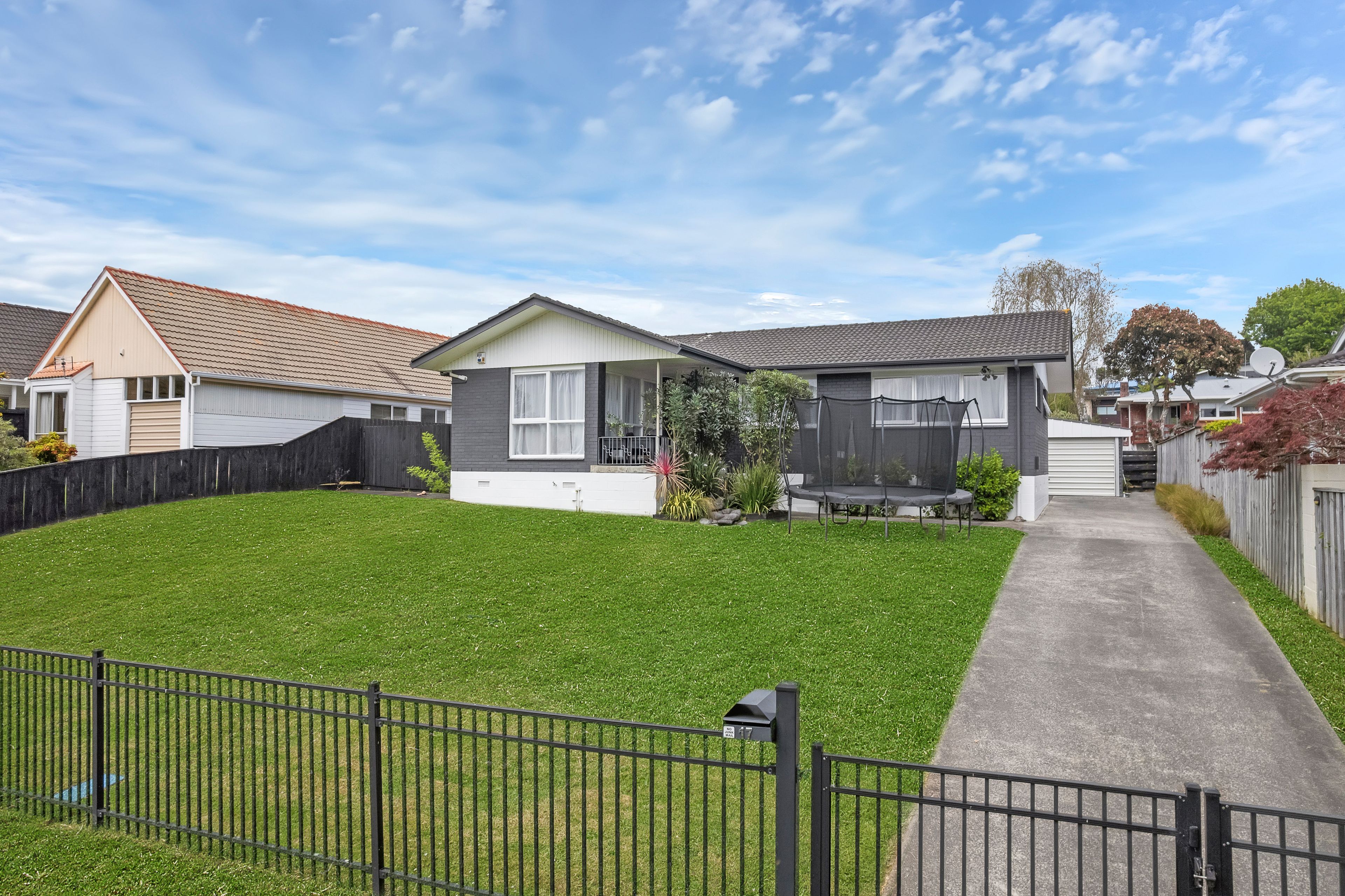17 Ashdown Place, Pahurehure, Papakura 2113 - House for Sale - Ray ...