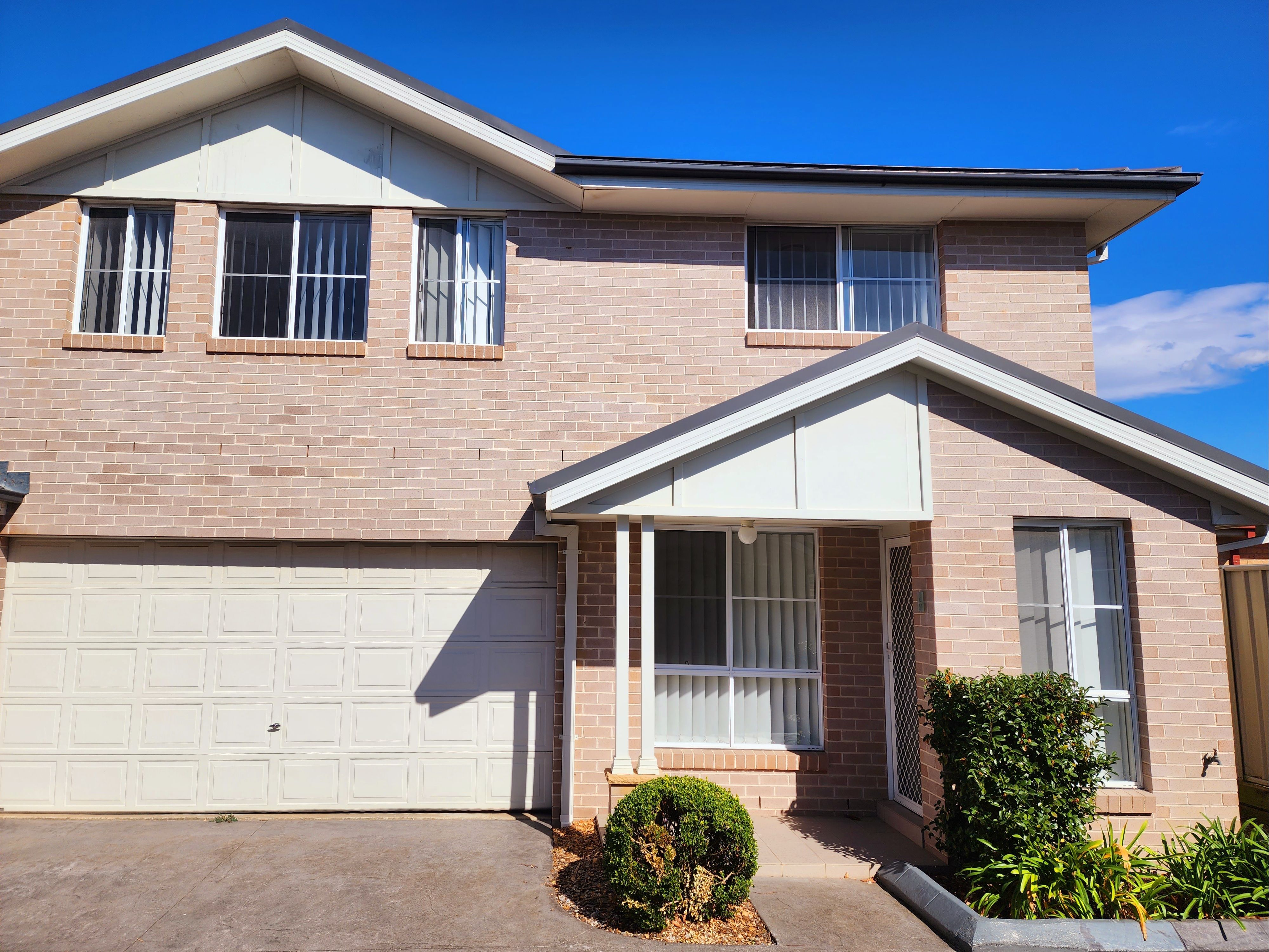 6/5 Vlatko Drive, West Hoxton, NSW 2171 - House for Rent - Ray White ...