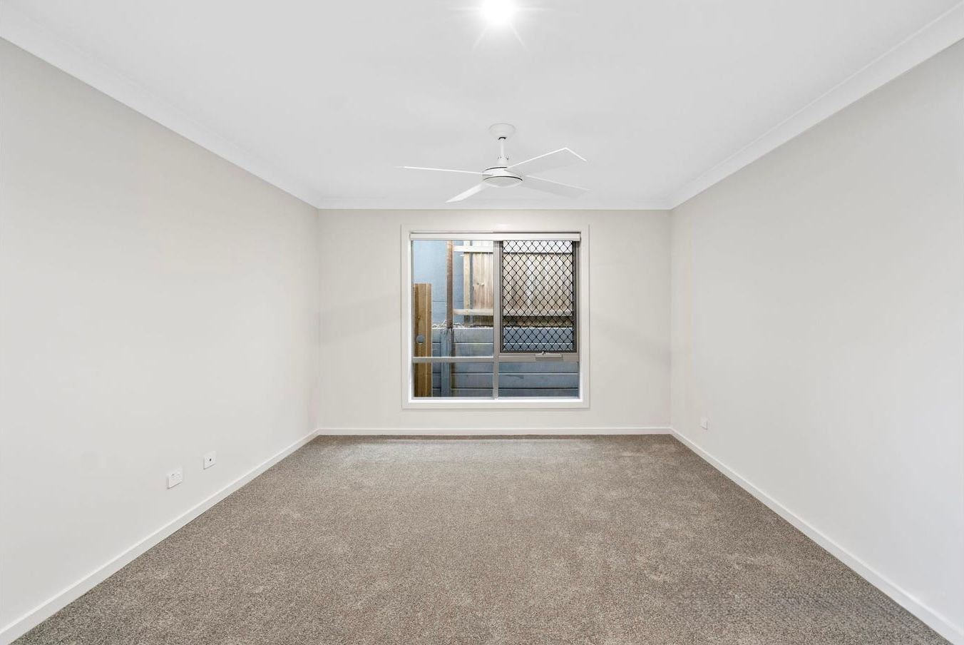 44 Finke Street, South Ripley, QLD 4306 - Leased House - Ray White ...