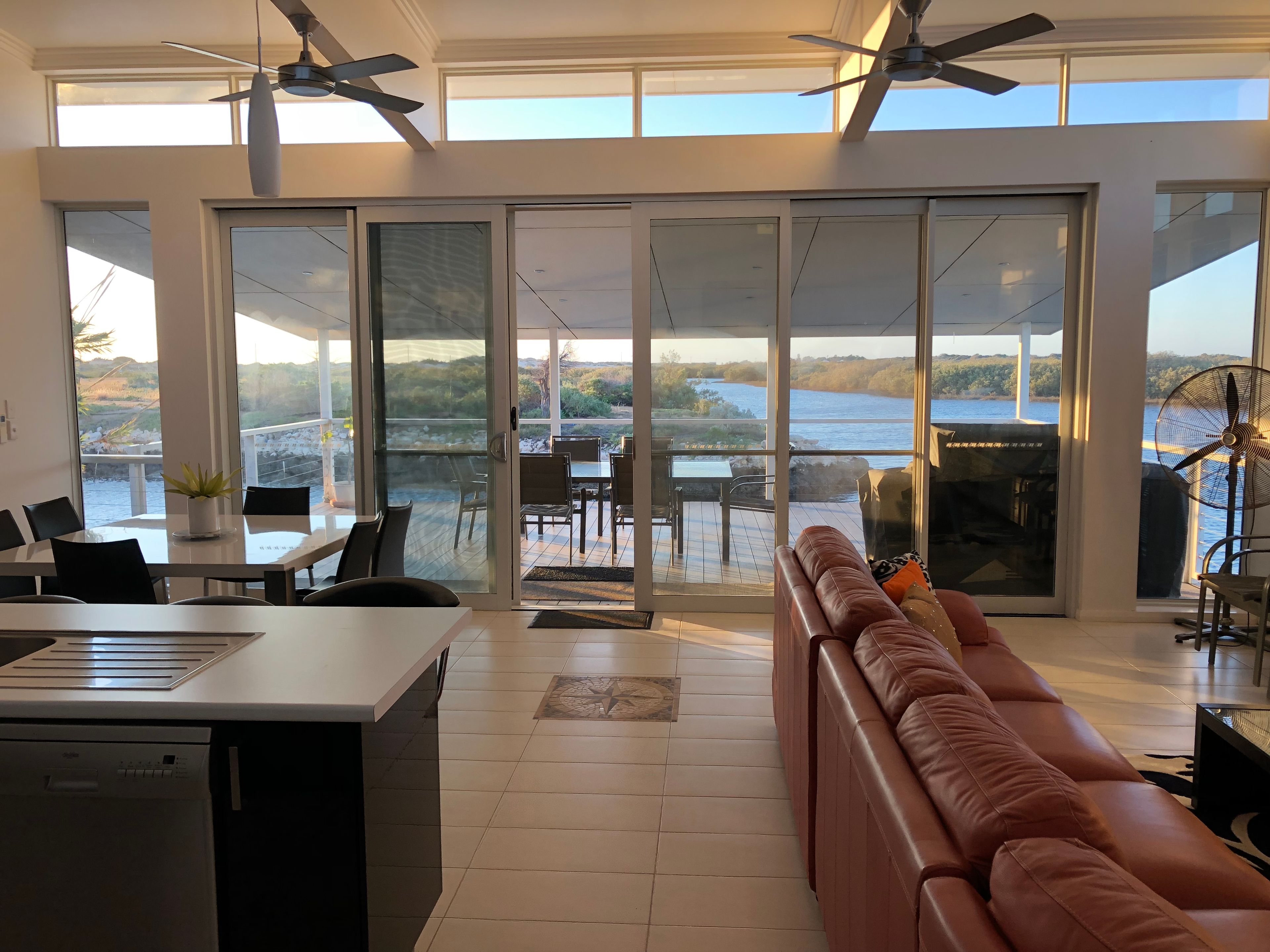 1310 Pelican Point Road, Carnarvon, WA 6701 - Sold Block of Units - Ray ...