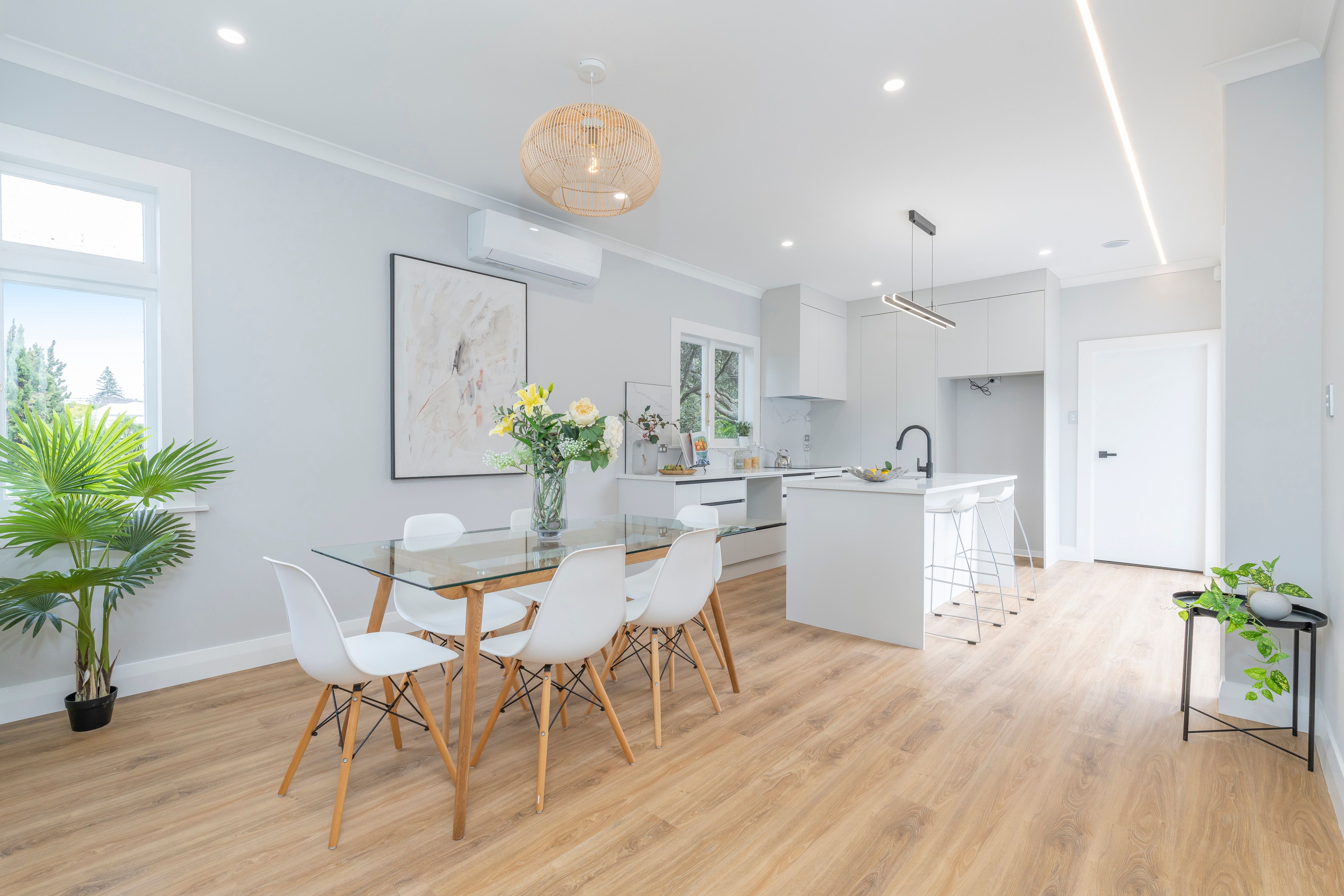 6 Parkhill Road, Morningside, Auckland City 1022 - Sold House - Ray ...