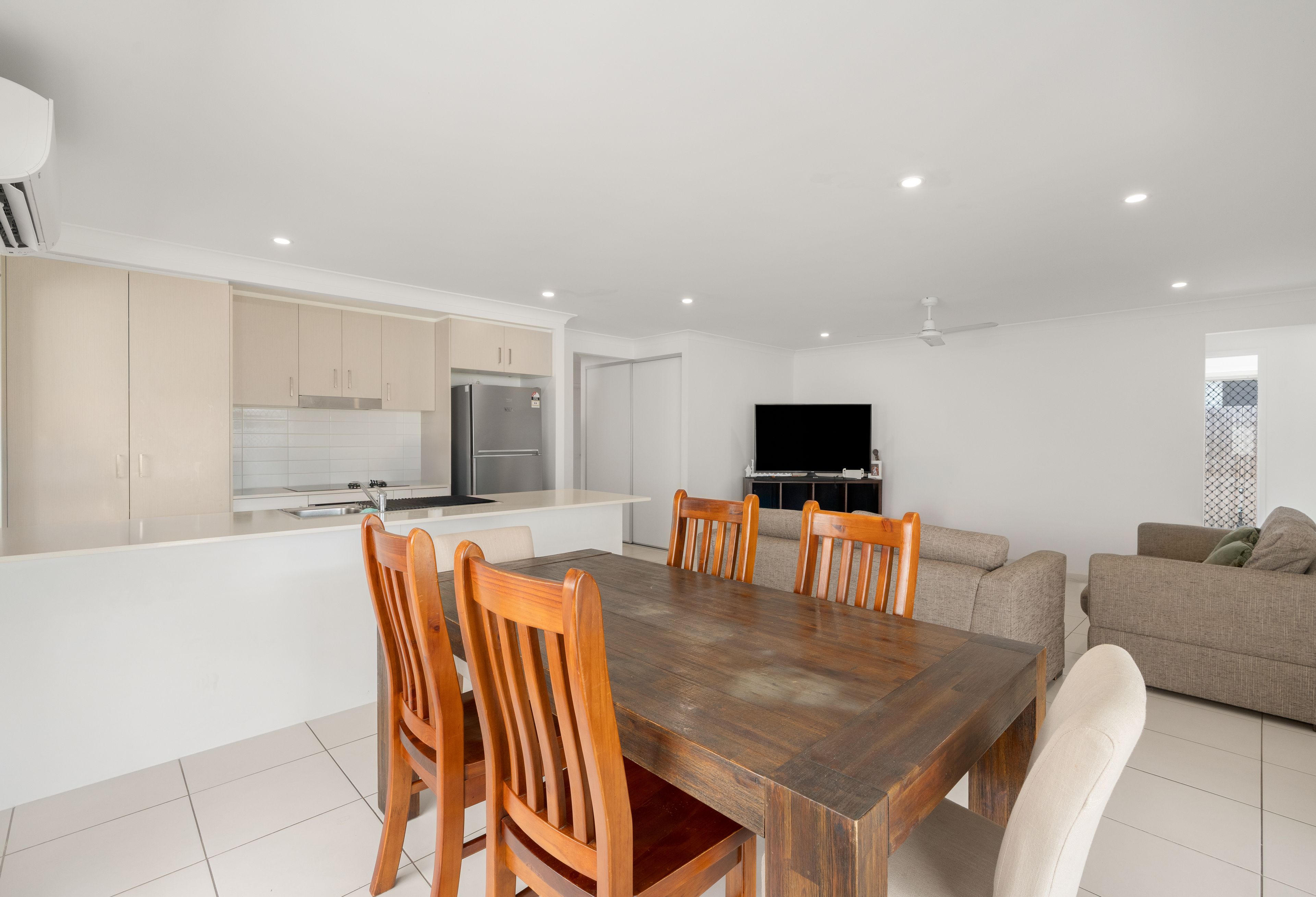 73 Lunar Circuit, SPRING MOUNTAIN, QLD 4300 - Sold House - Ray White ...