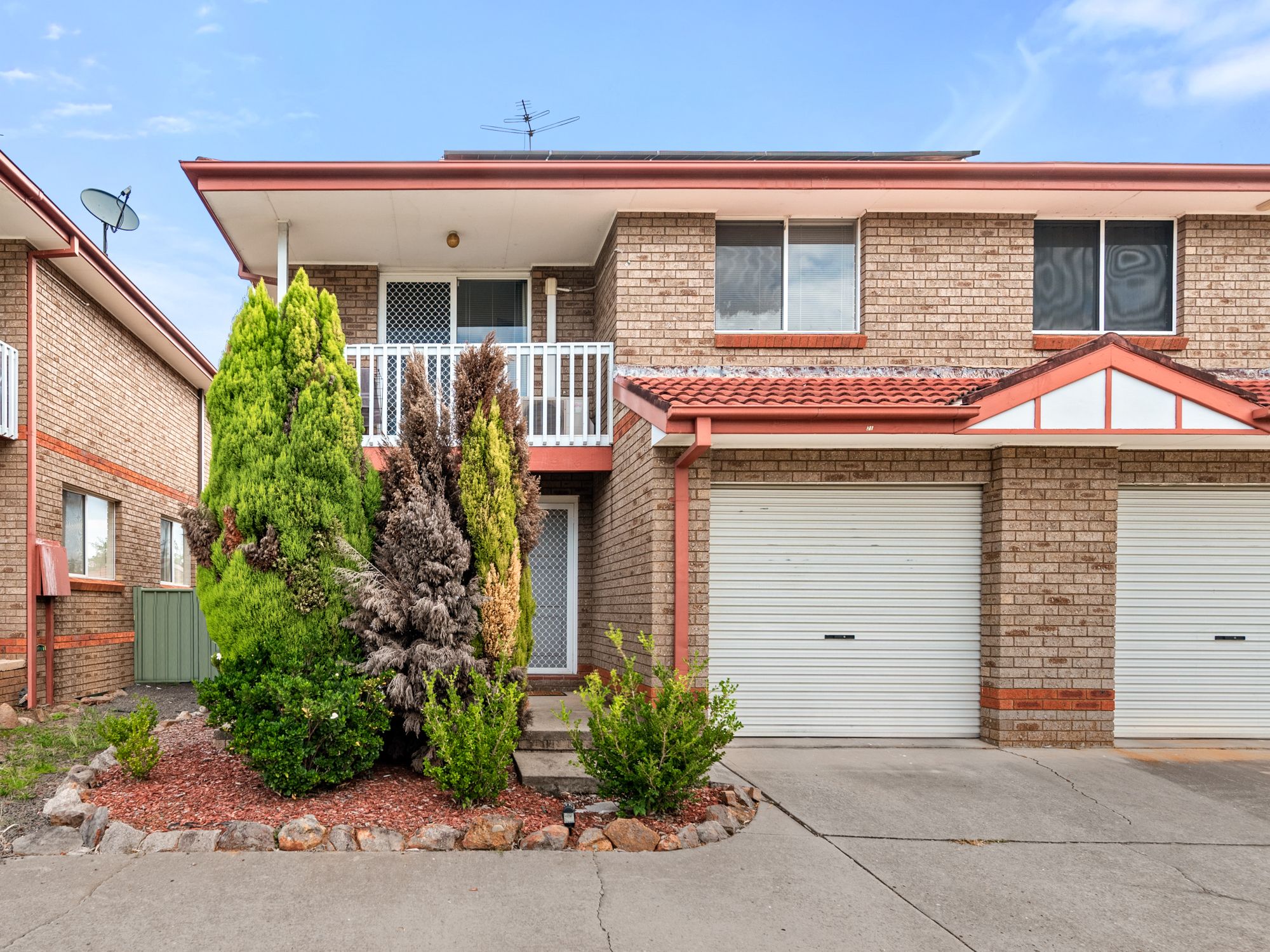 21/8 Wickfield Circuit, Ambarvale, NSW 2560 - Sold Townhouse - Ray ...