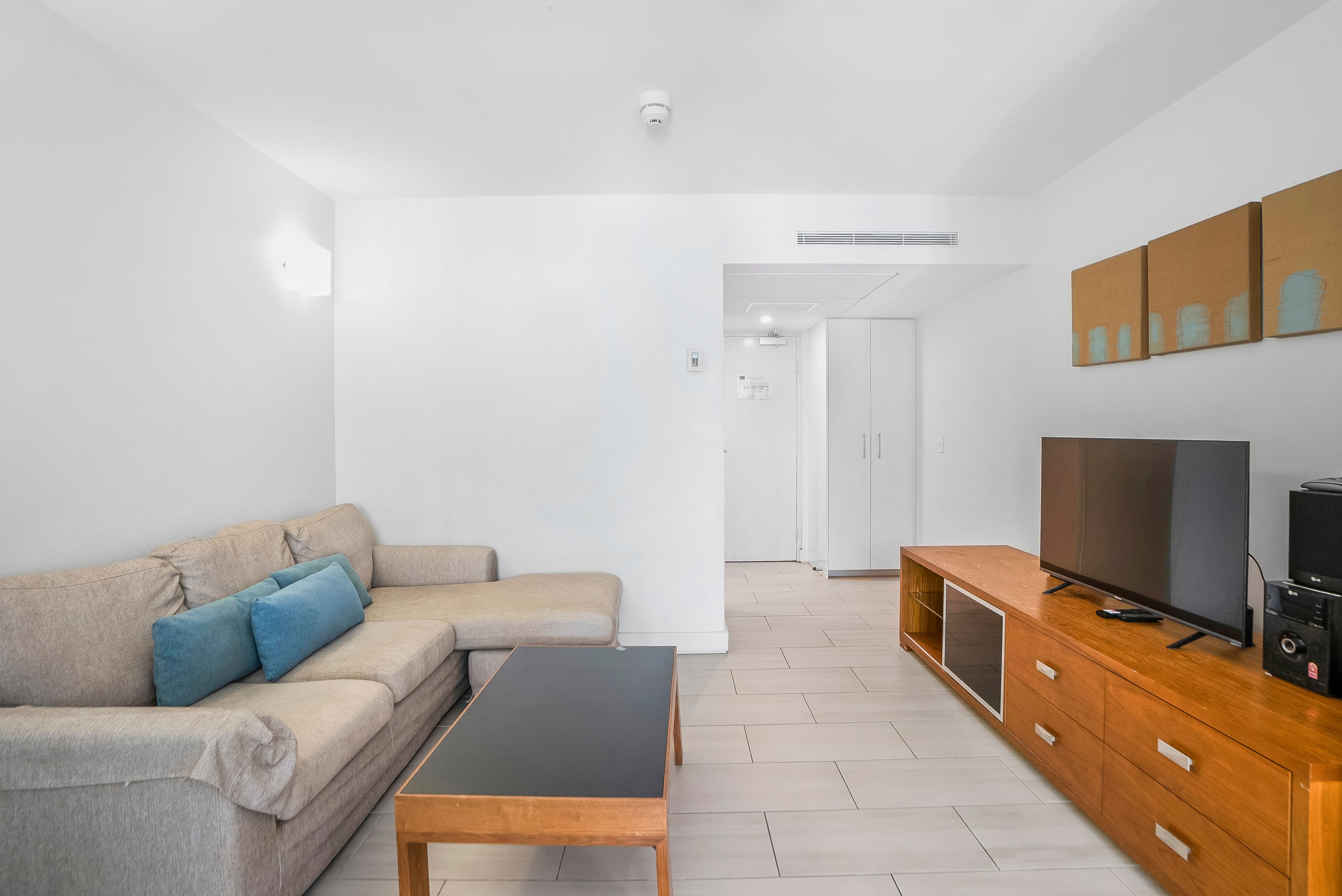 2403/2-22 Veivers Road, Palm Cove, QLD 4879 - Sold Unit - Ray White ...