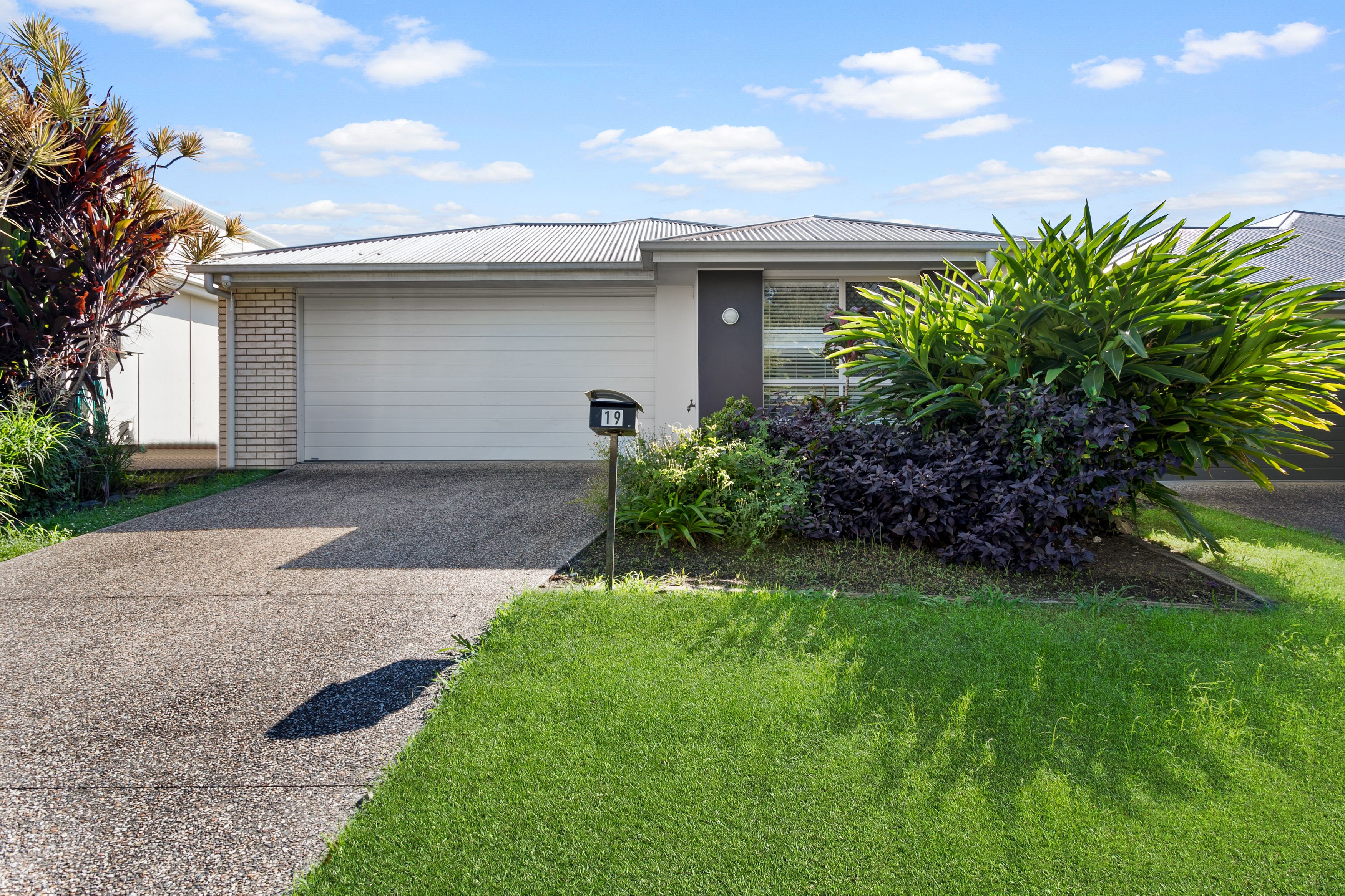 19 Llama Court, Dakabin, QLD 4503 - Leased House - Ray White North Lakes