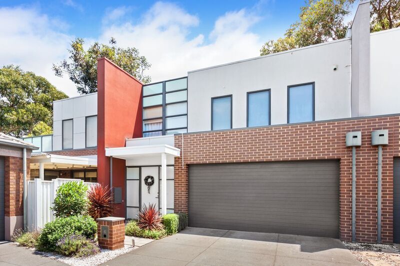 4 Linton Place, Mulgrave, VIC 3170 - Leased House - Ray White Glen Waverley