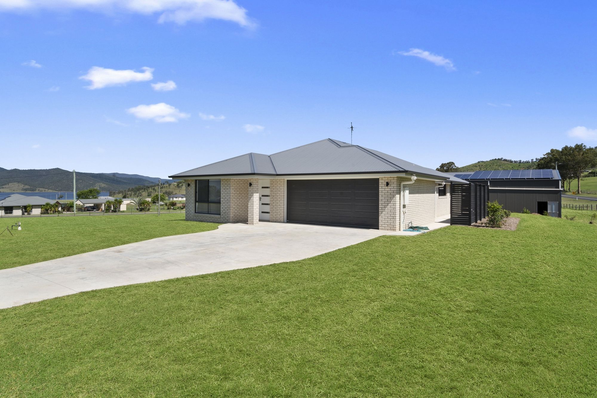 2 Lake Somerset Drive, Hazeldean, QLD 4515 - Leased House - Ray White ...