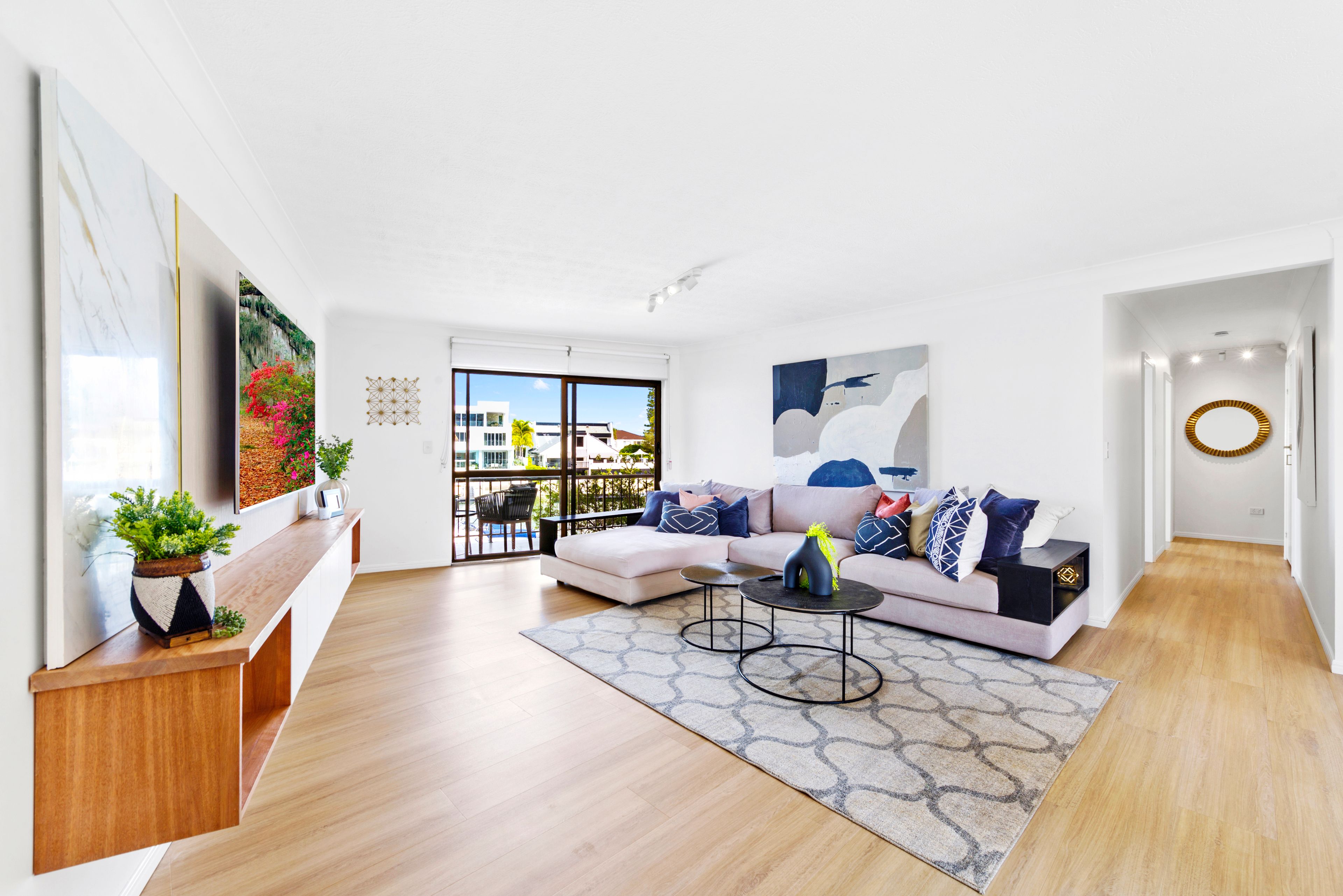 4/22 Commodore Drive, Surfers Paradise, QLD 4217 - Leased Unit - Ray ...