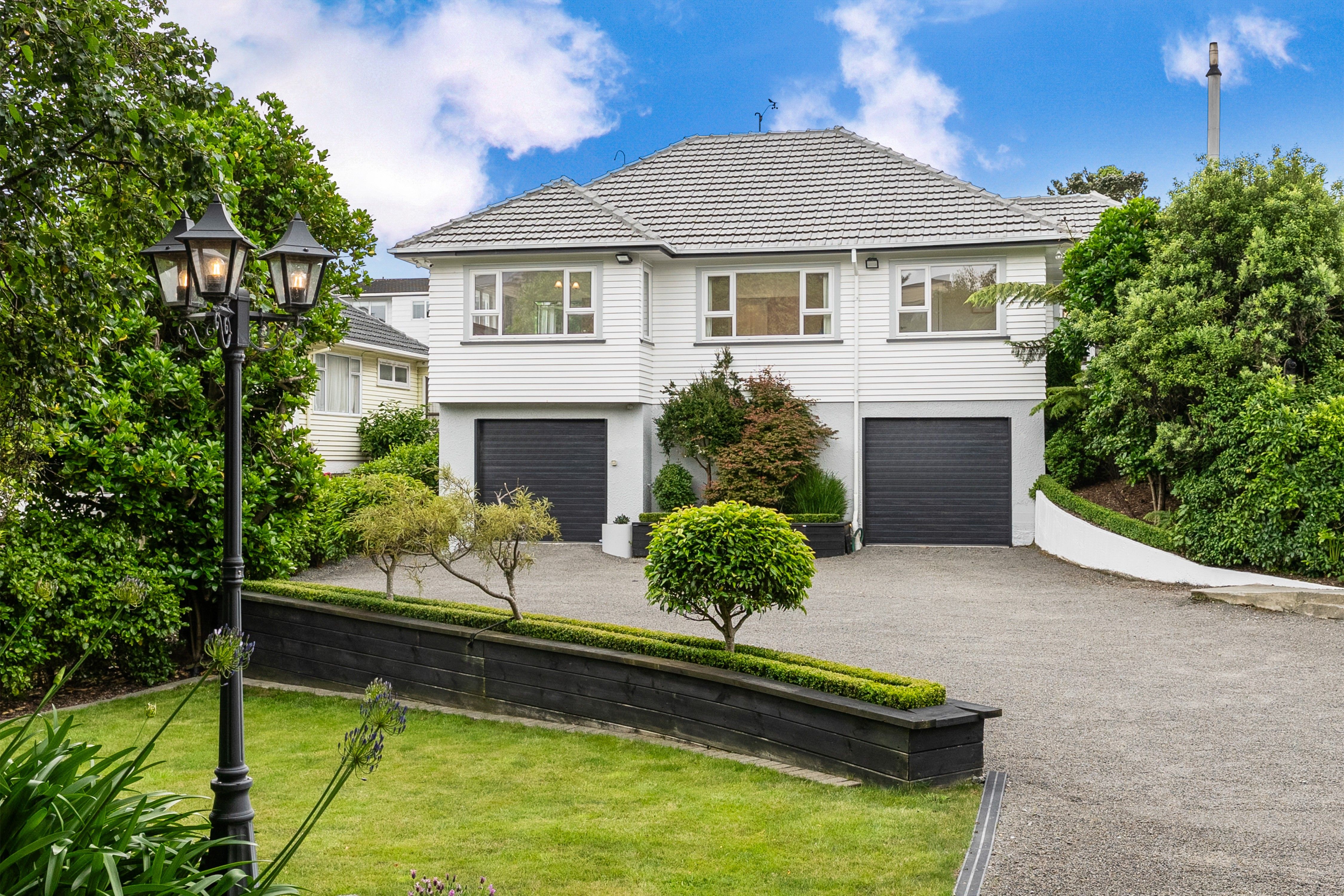 15 Bassett Road, Johnsonville, Wellington City 6037 - Sold House - Ray ...