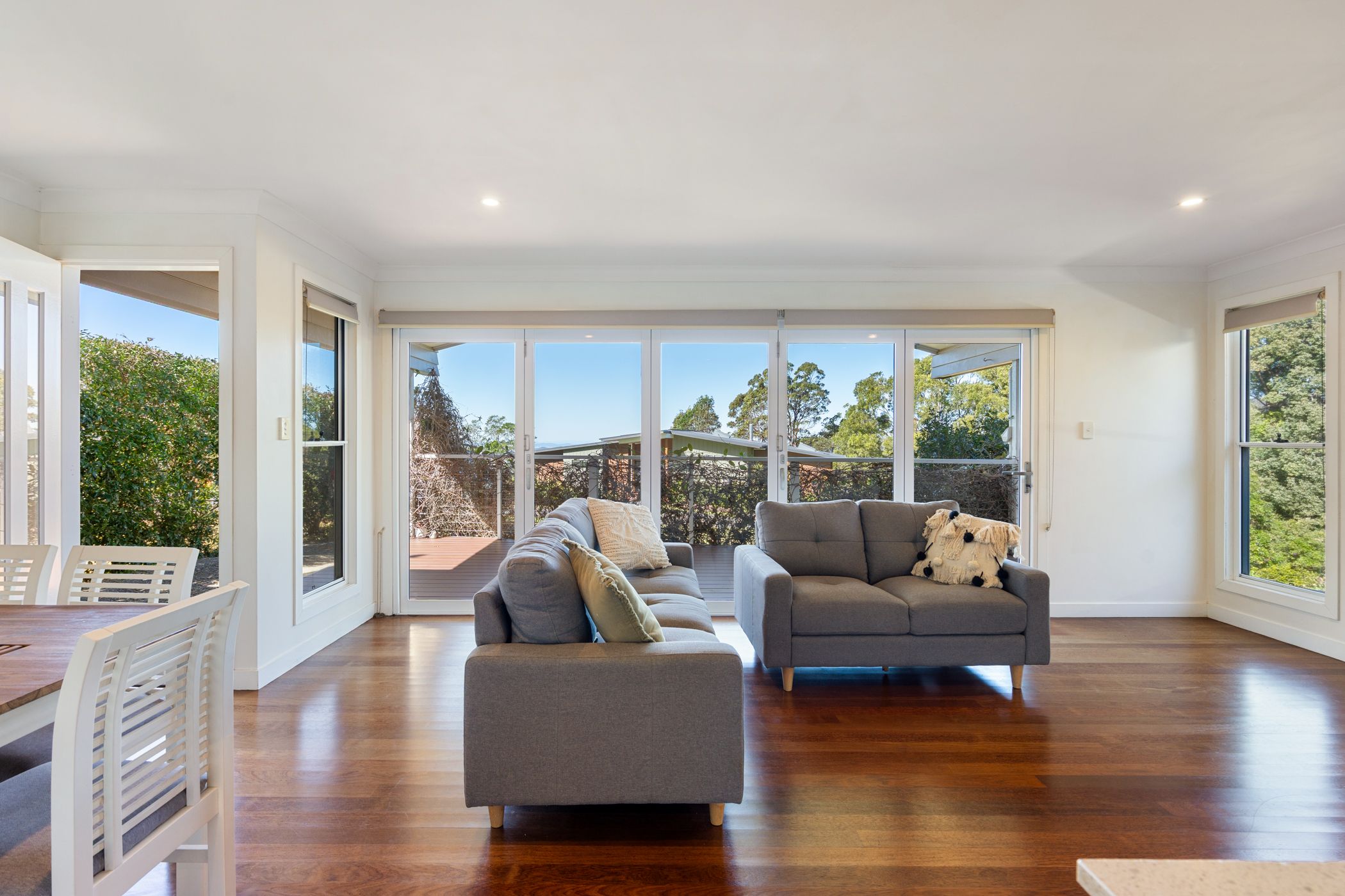 209/3143 Esk Hampton Road, Ravensbourne, QLD 4352 - Sold House - Ray ...