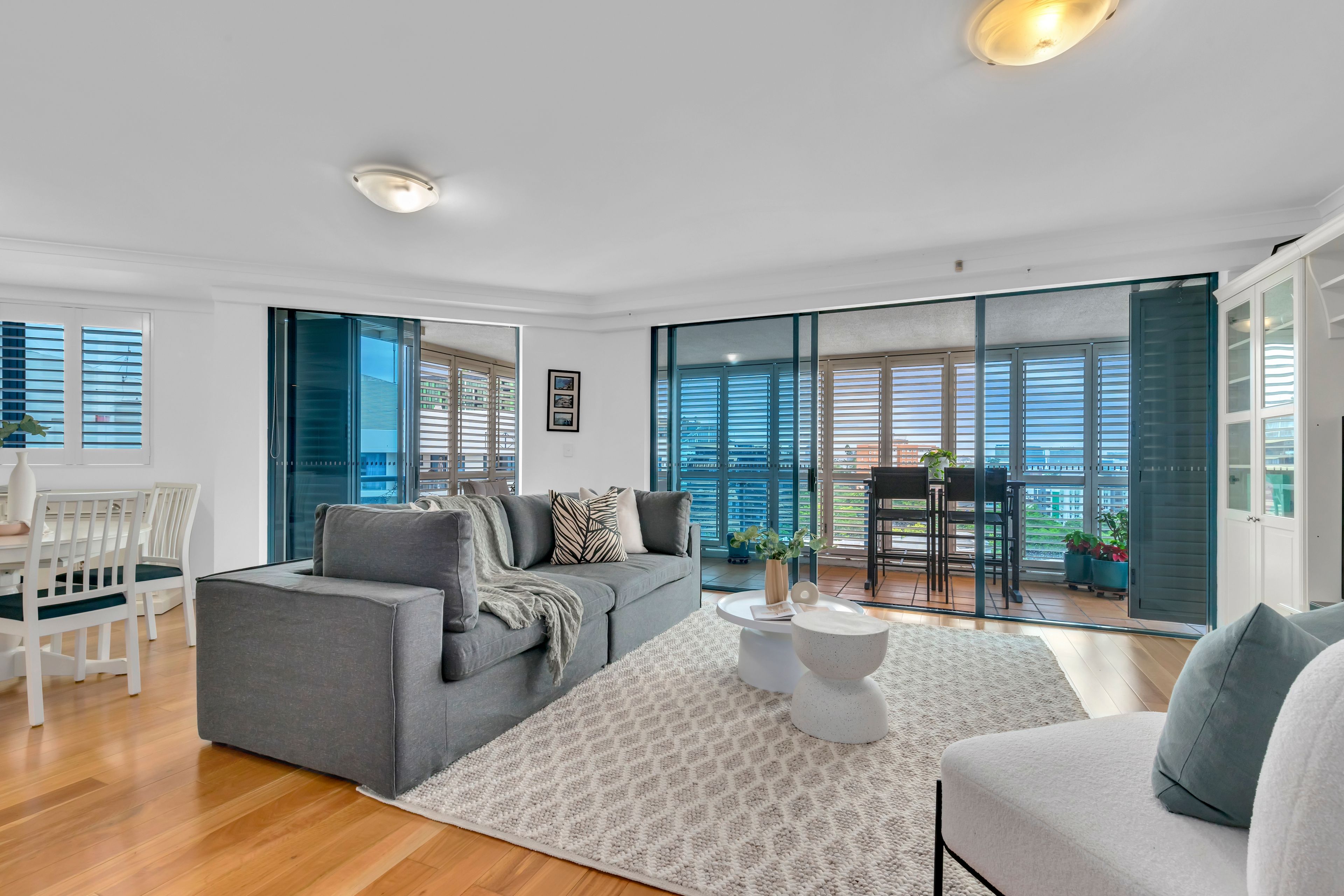77/42 Ferry Street, Kangaroo Point, QLD 4169 - Sold Apartment - Ray ...