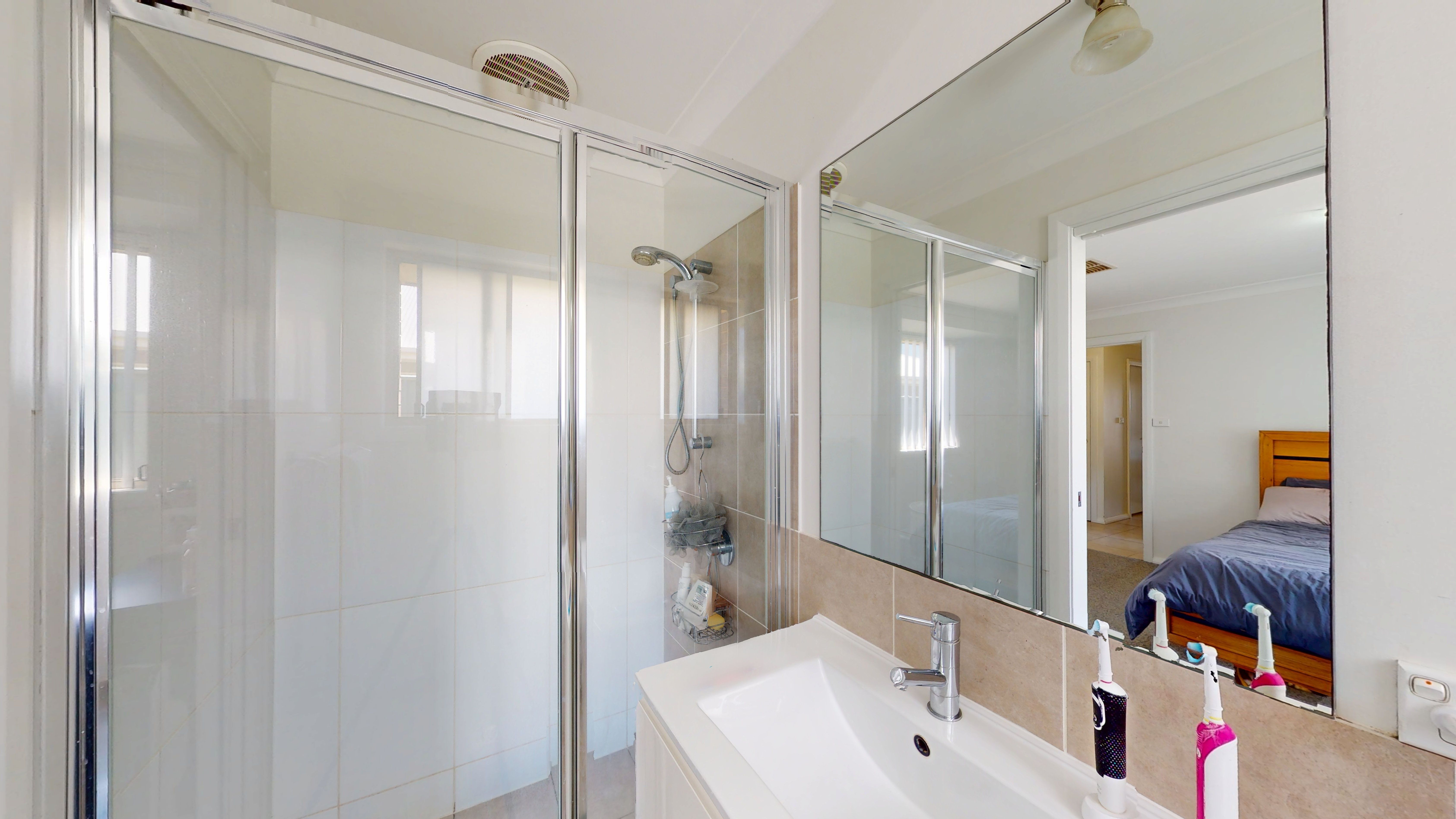 16A & 16B Magnolia Boulevard, Dubbo, NSW 2830 - Sold House - Ray White ...