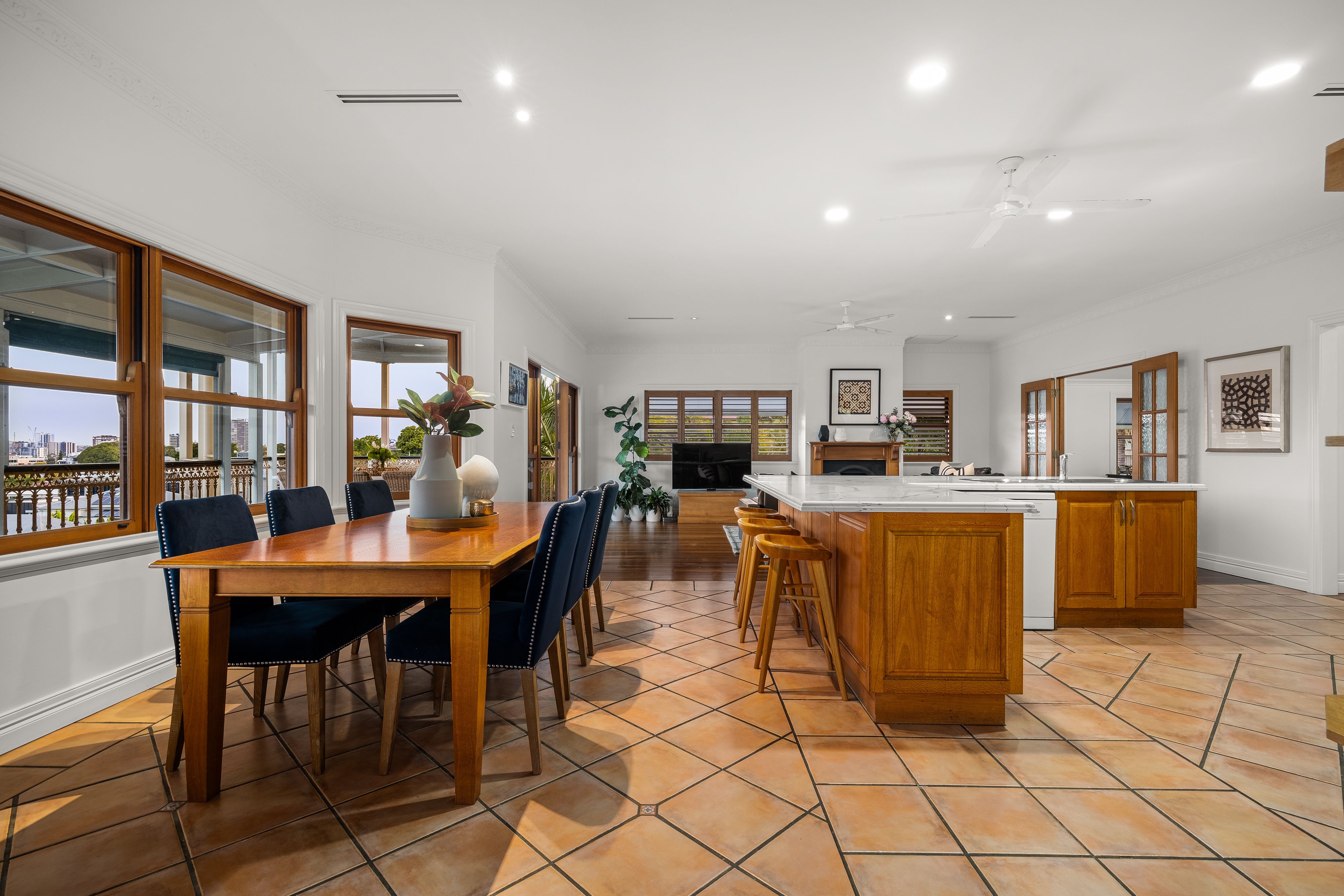 9 Surrey Street, Red Hill, QLD 4059 - Sold House - Ray White Paddington ...