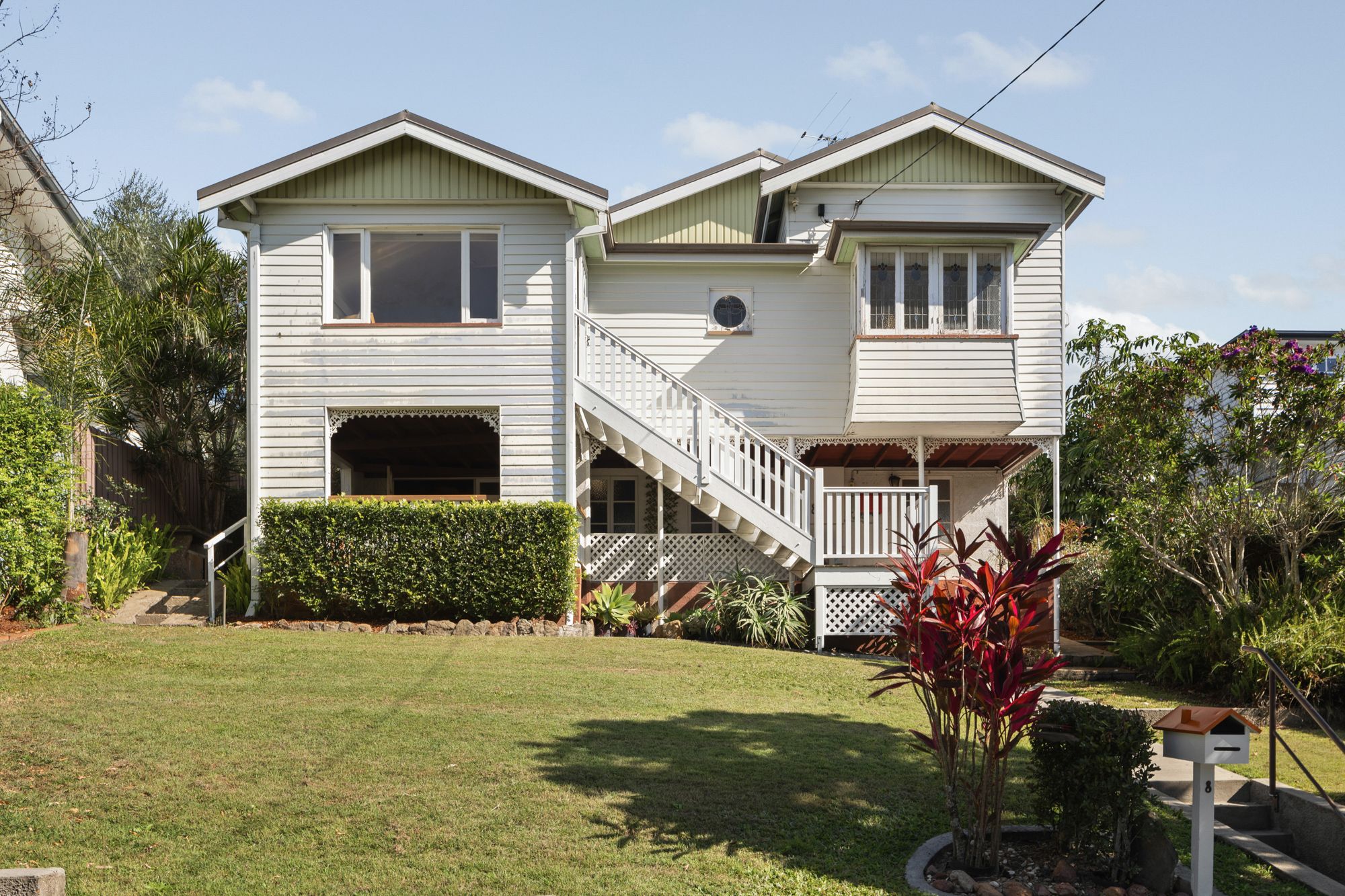 8 Gordon Terrace, Indooroopilly, QLD 4068 - Sold House - Ray White ...