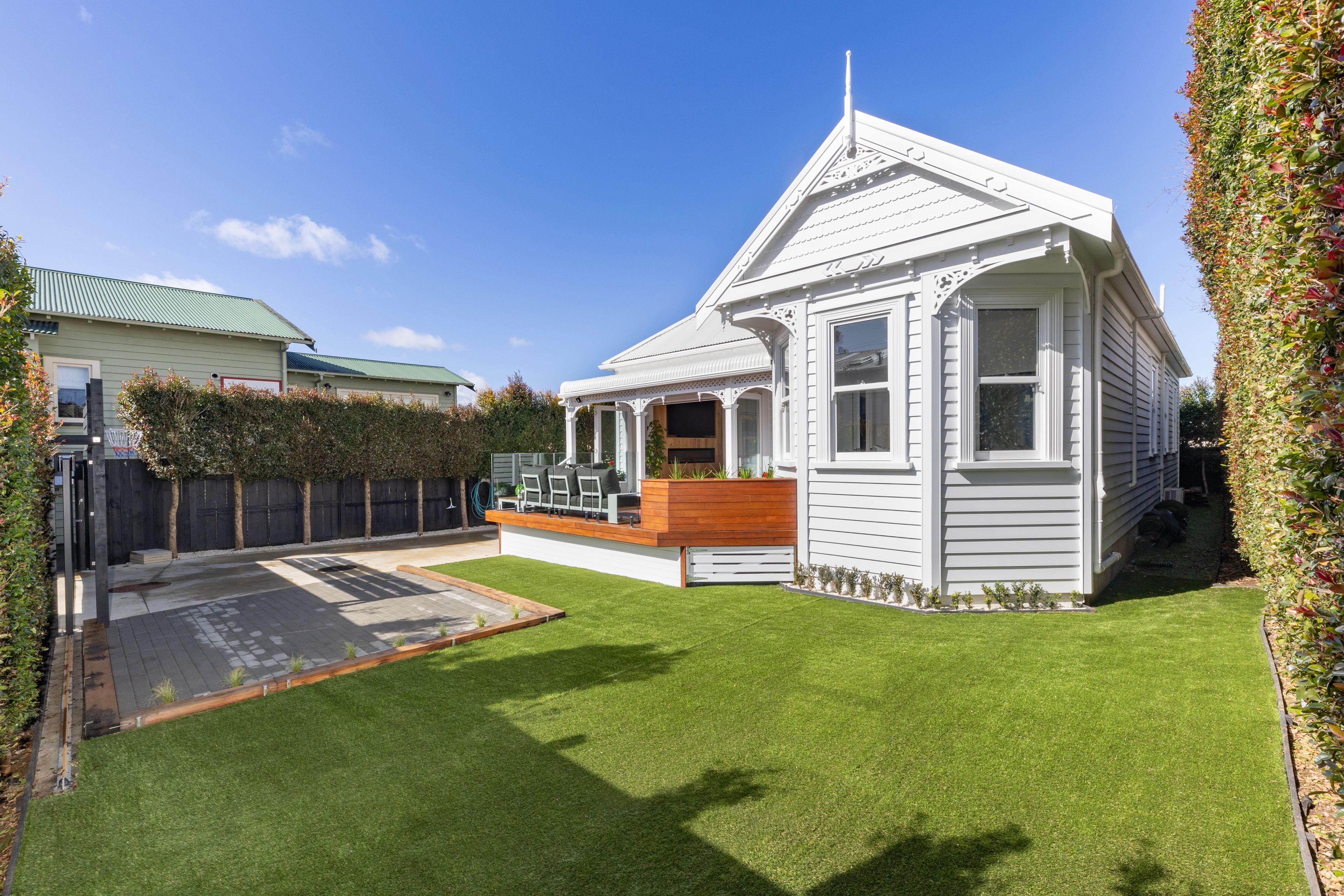 61a Mount Smart Road, Onehunga, Auckland City 1061 - Sold House - Ray ...