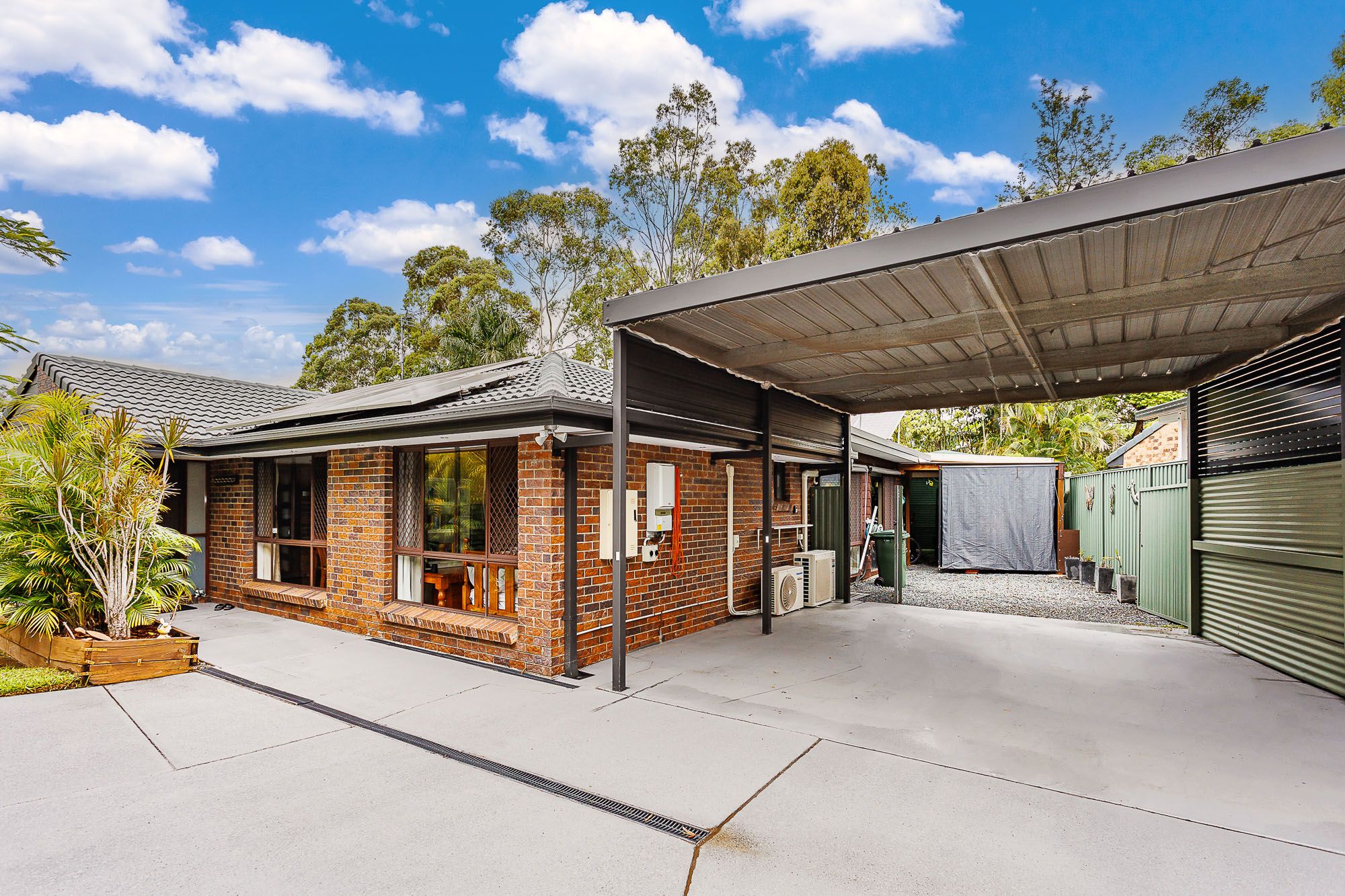 29 Kenneth Drive, Highland Park, QLD 4211 - Sold House - Ray White ...